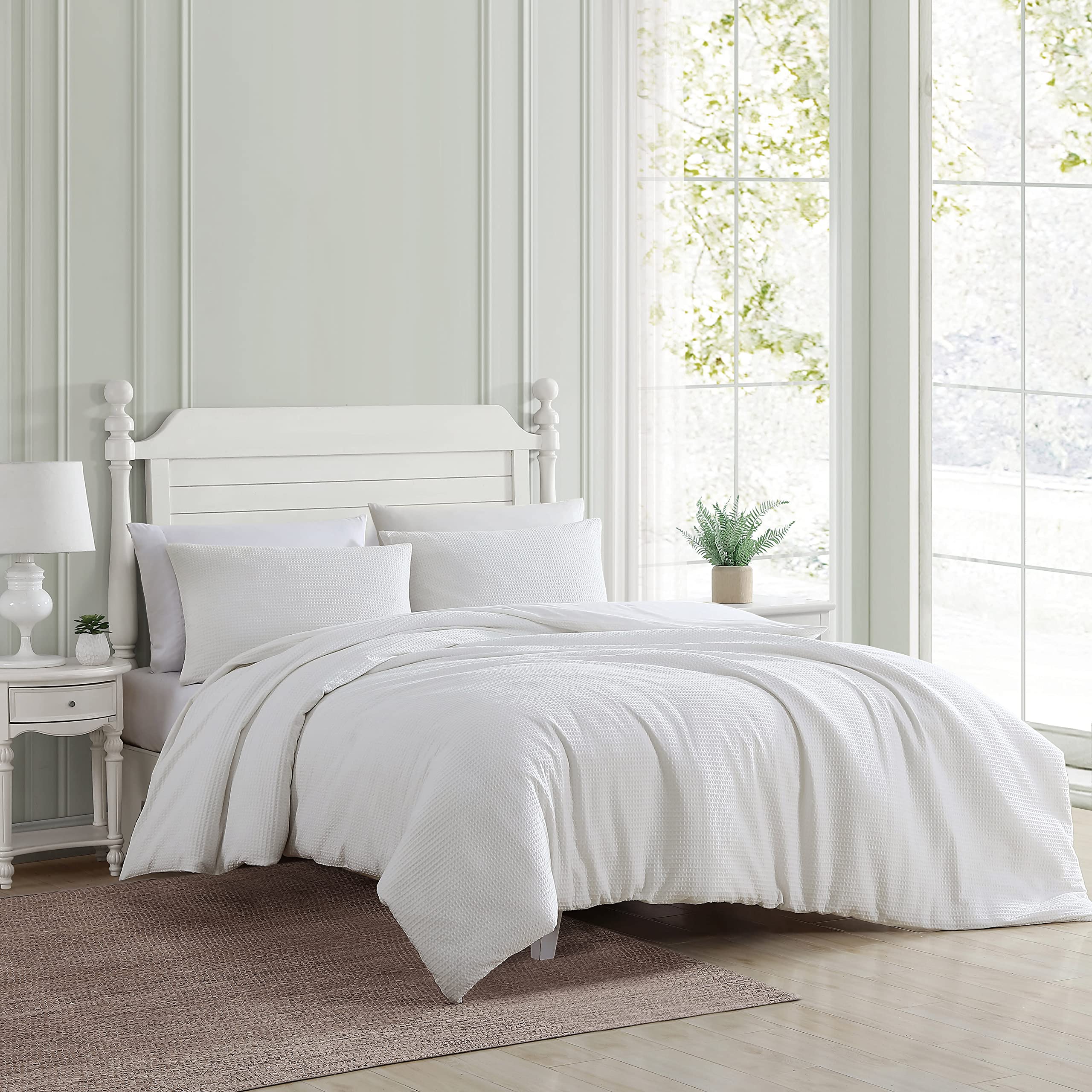 Laura Ashley- Queen Duvet Cover Set, Reversible Cotton Bedding Set with Matching Shams, Farmhouse Home Décor (Waffle Pique White, Queen)