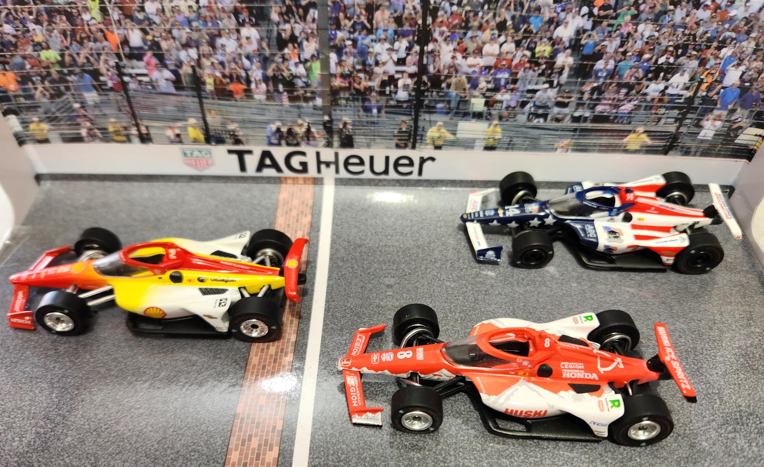 Greenlight 11581 2023 Indianapolis 500 Podium 3-Car Set #2 Josef Newgarden, 8 Marcus Ericsson, 14 Santino Ferrucci 1:64 Scale Indy 500 in Diorama Display Box