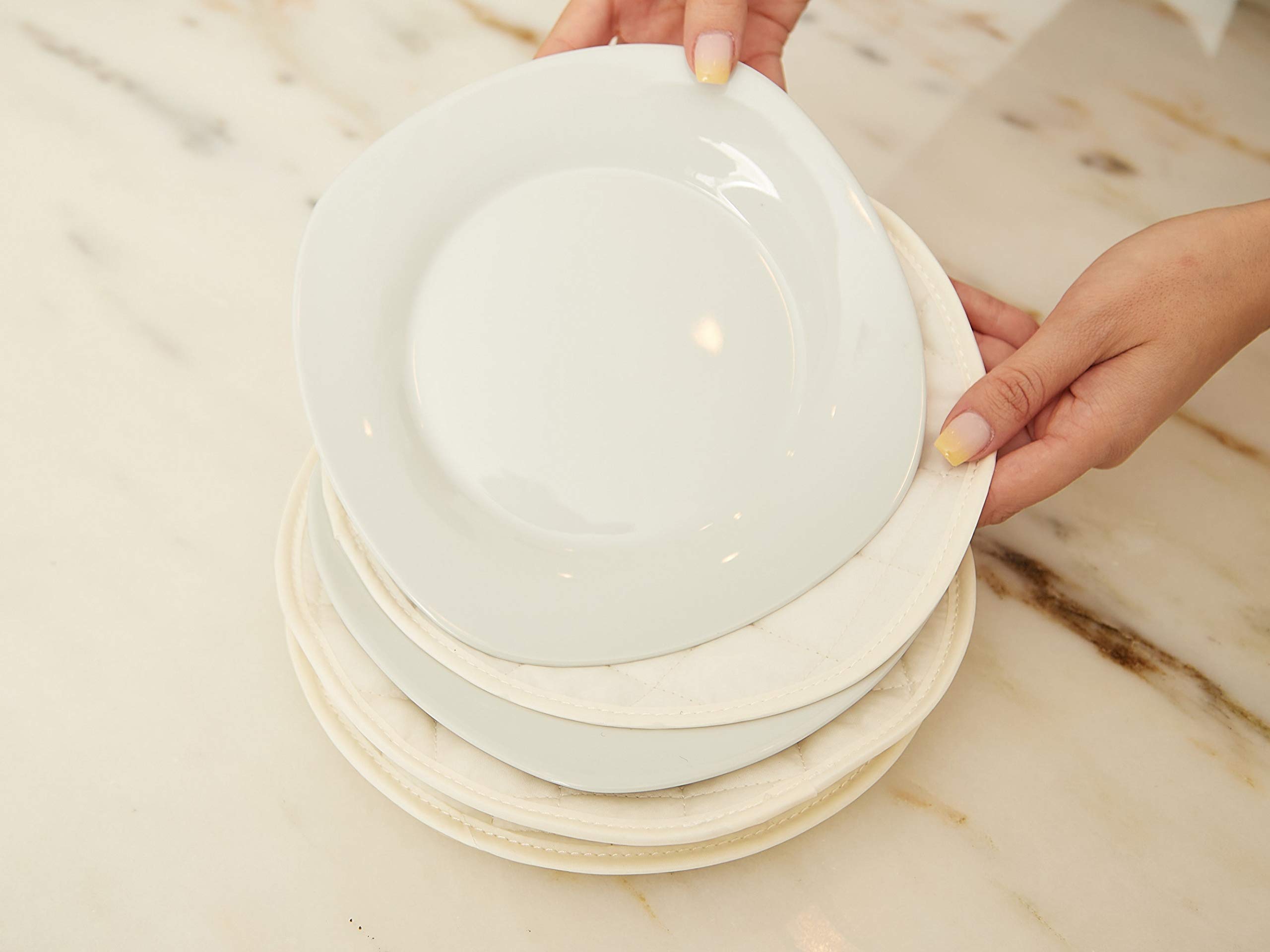 Covermates Keepsakes - Dish Storage - Padded Protection - ID Window - Stain Resistant - Machine Washable - China Storage-Cream