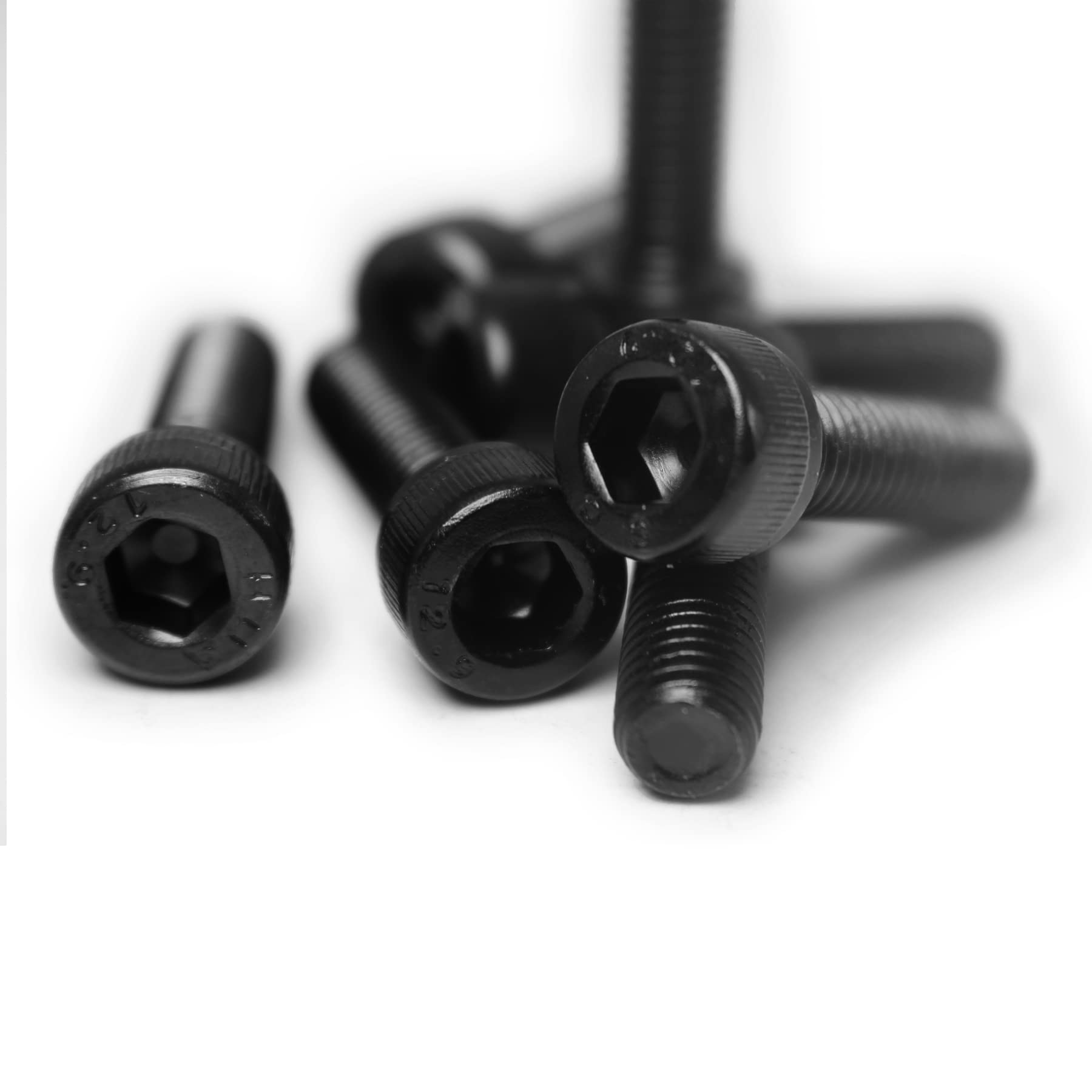 GUTEBANG M5x25mm Socket Head Cap Screws Bolts Metric Machine 12.9 Grade Alloy Steel Hex Socket Screw, Black Oxide Finish, Fully Threaded, 50PCS