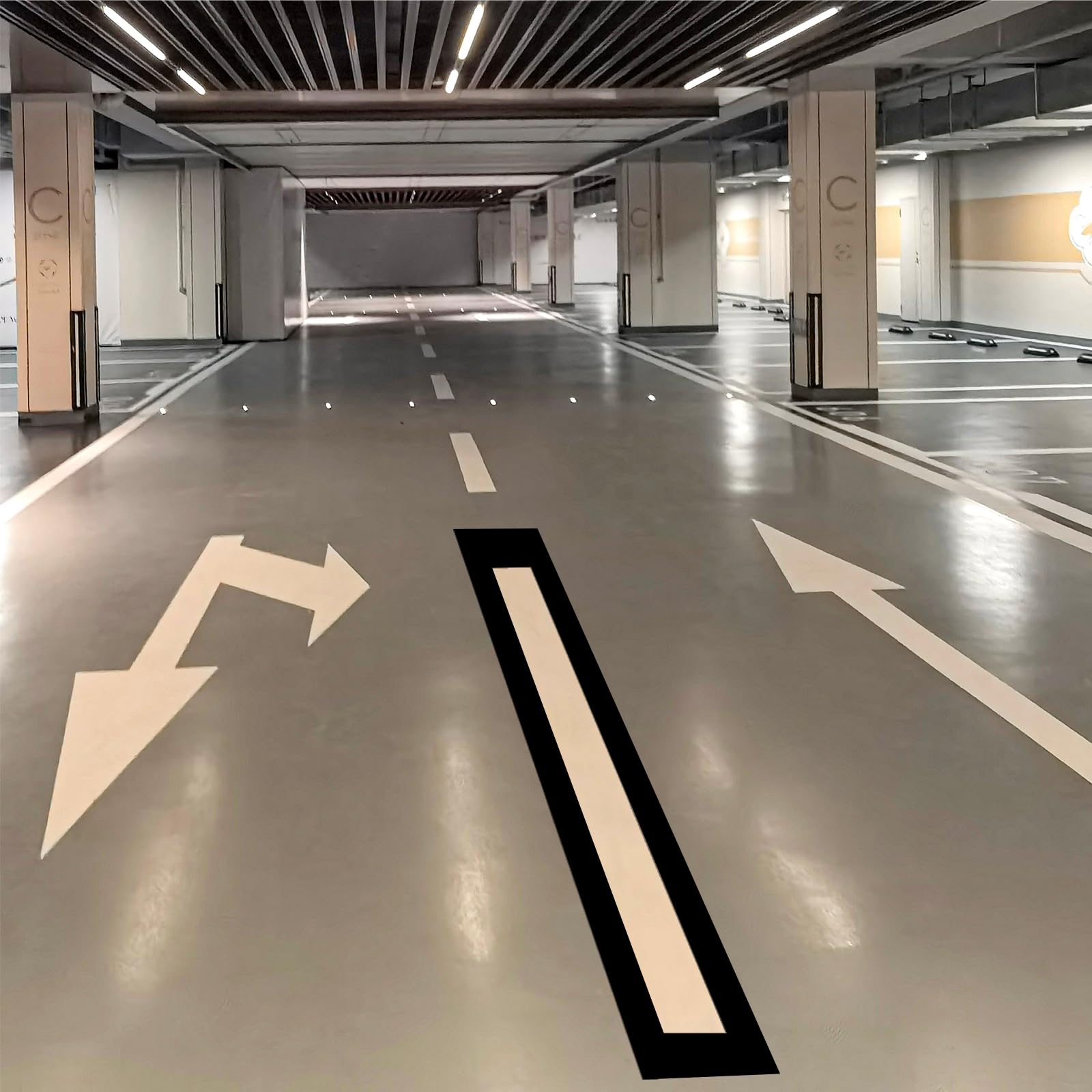 Eunika 4 x 92 Inch Parking Lot Line Stencil, Foldable Pavement Straight Line Stencil Reusable Rubber Parking Template for Painting Parking Lot & Pavement Lines for Asphalt Concrete