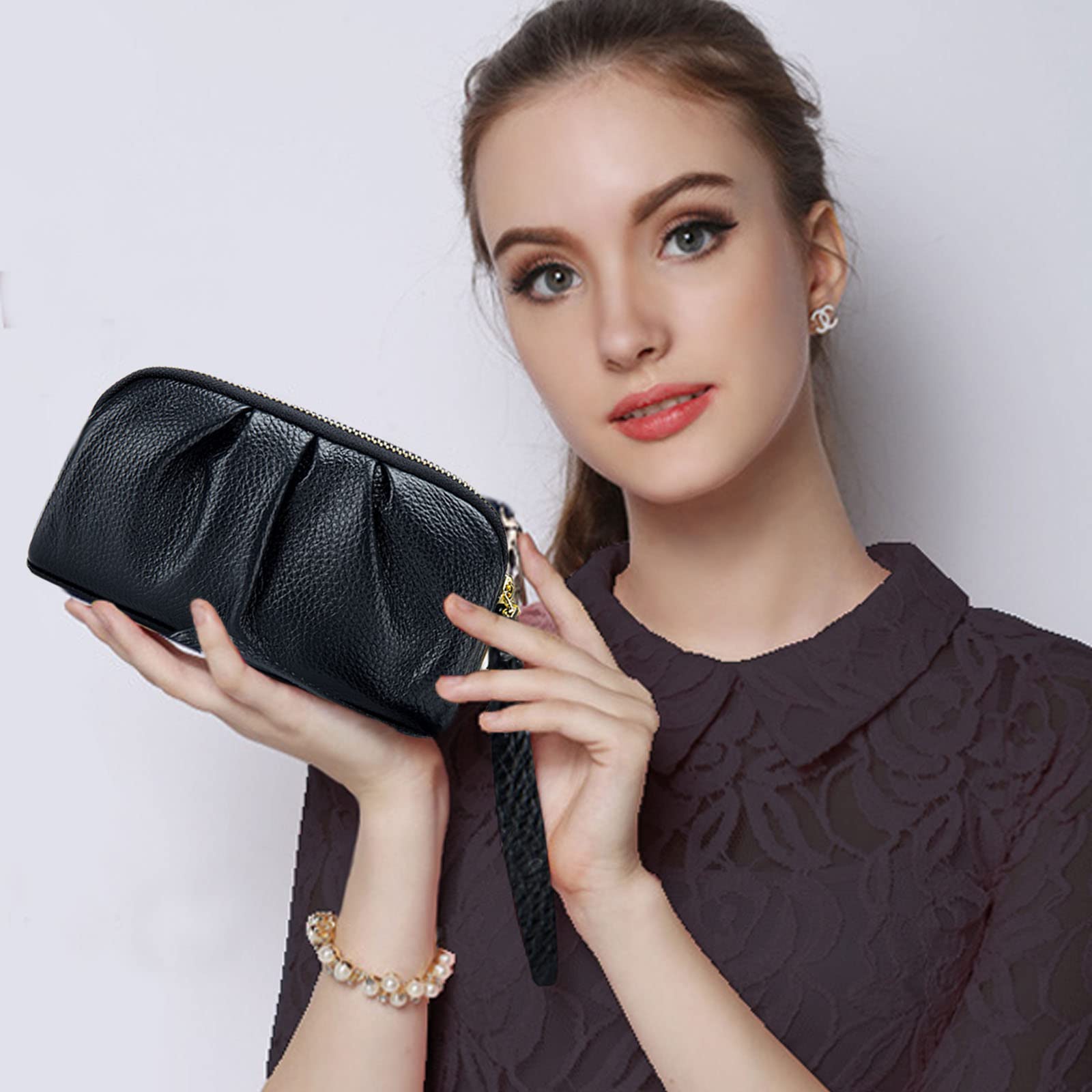 Wristlet Wallets for Women Genuine Leather Wristlet Purses Ladies Ruched Wristlet Clutch Wallet Purses, Black
