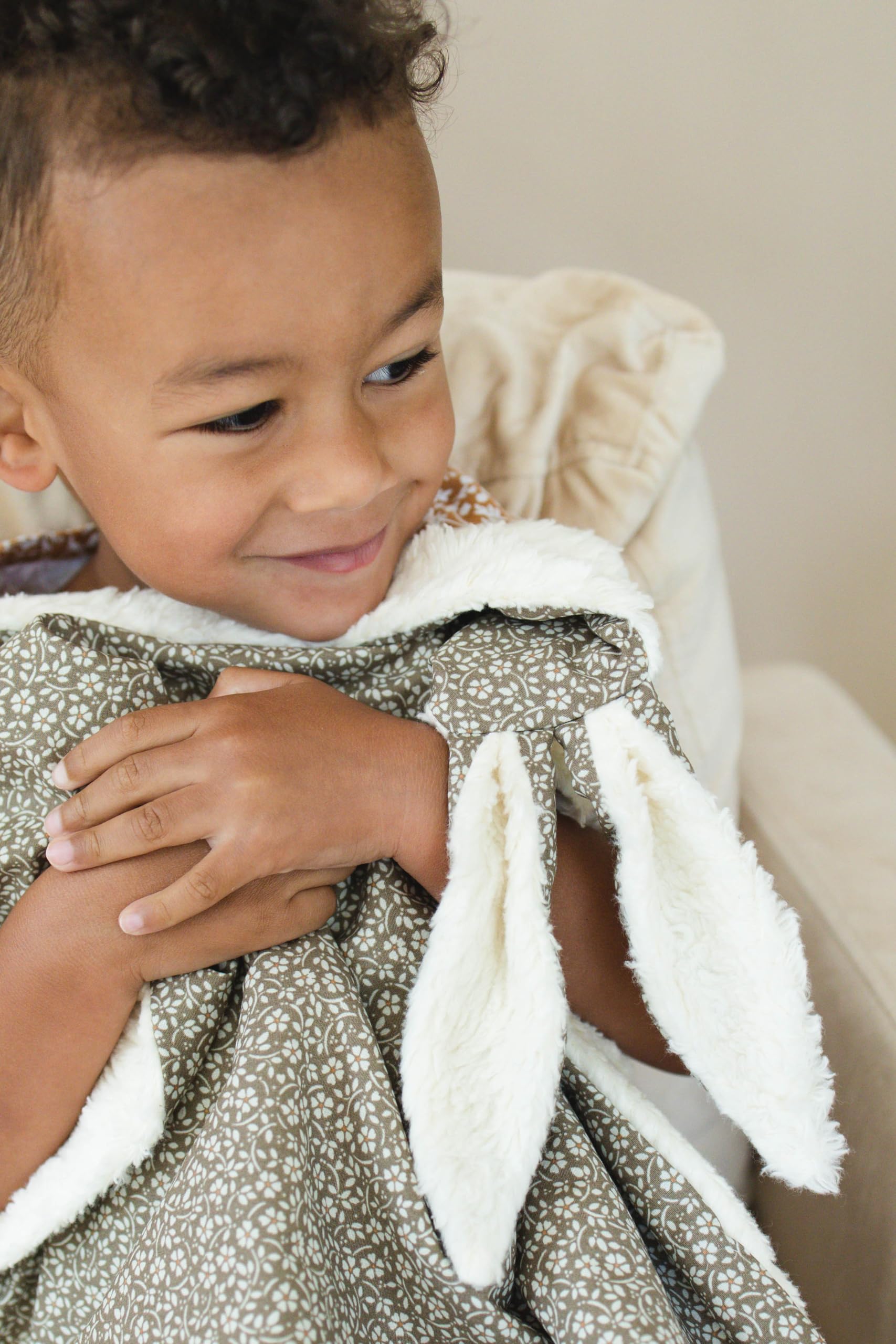 Leyl&Ari Plush Lovey, Bunny Ear Security Blankie, Soft Premium Quality, Gender Neutral Unisex Gift, Made in USA