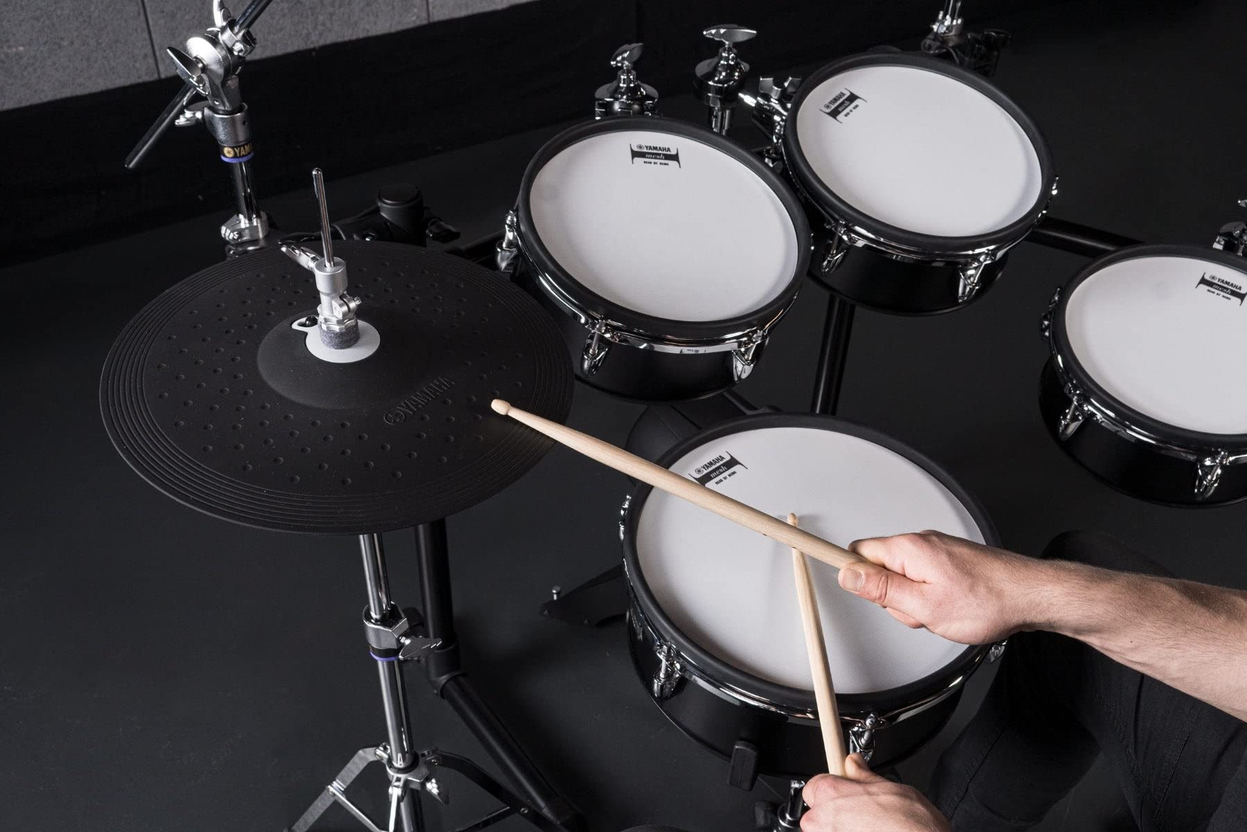 Yamaha DTX8K-M Electronic Drum Set w/Mesh Pads, Black Forest
