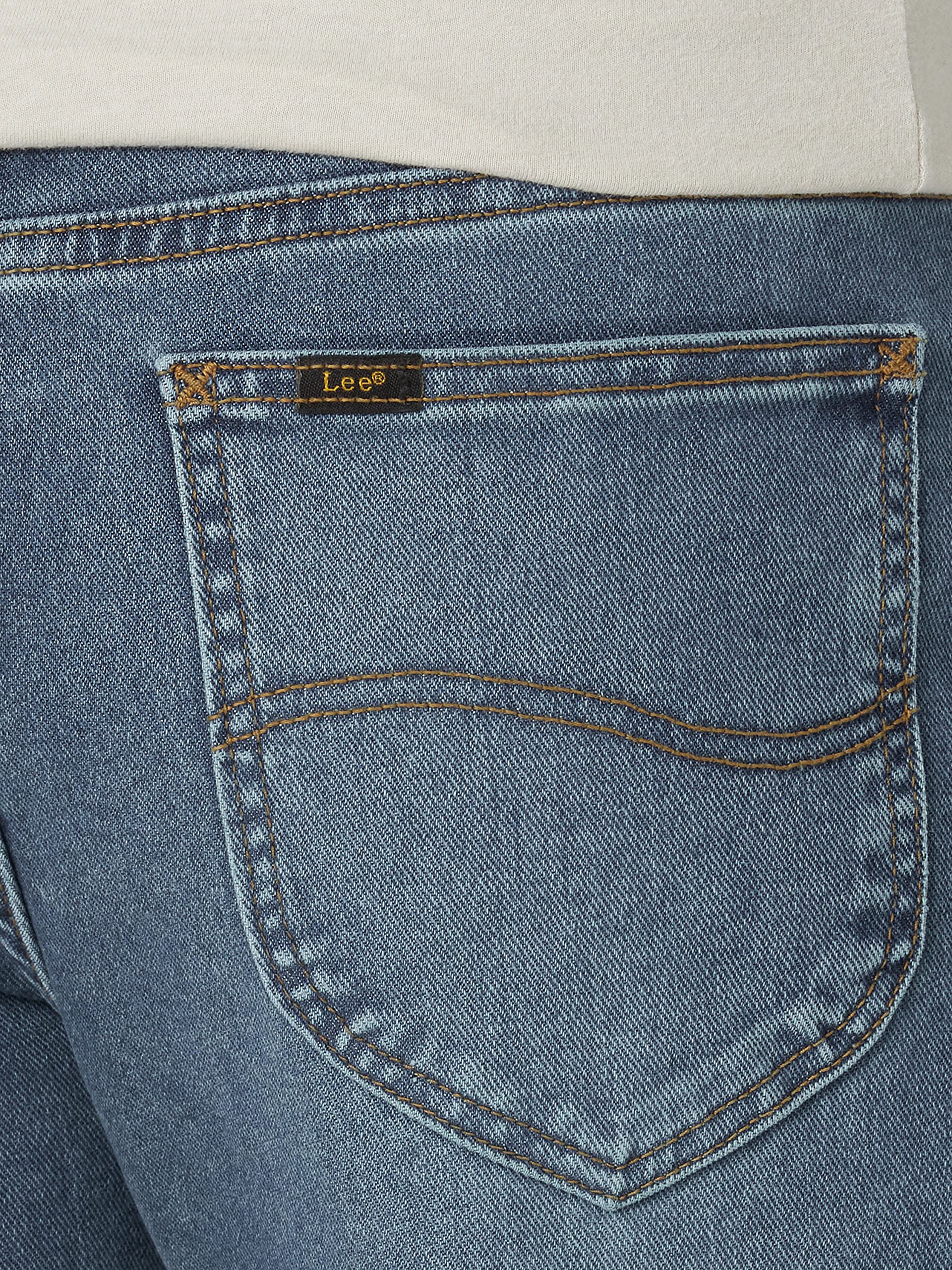 Lee Men's Legendary Athletic Taper Jean Cruise 34W x 32L