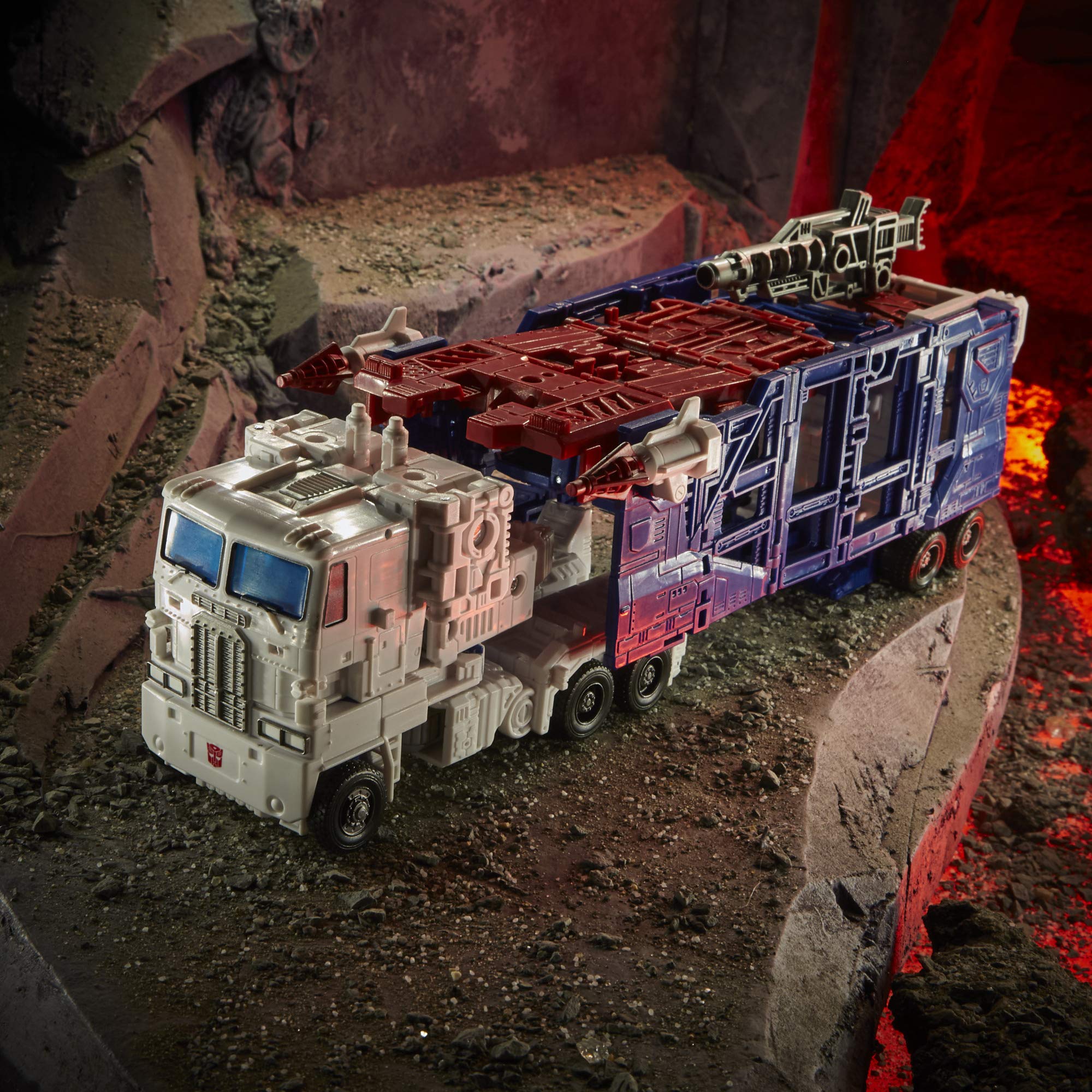 Transformers Toys Generations War for Cybertron: Kingdom Leader WFC-K20 Ultra Magnus Action Figure - Kids Ages 8 and Up, 7.5-inch