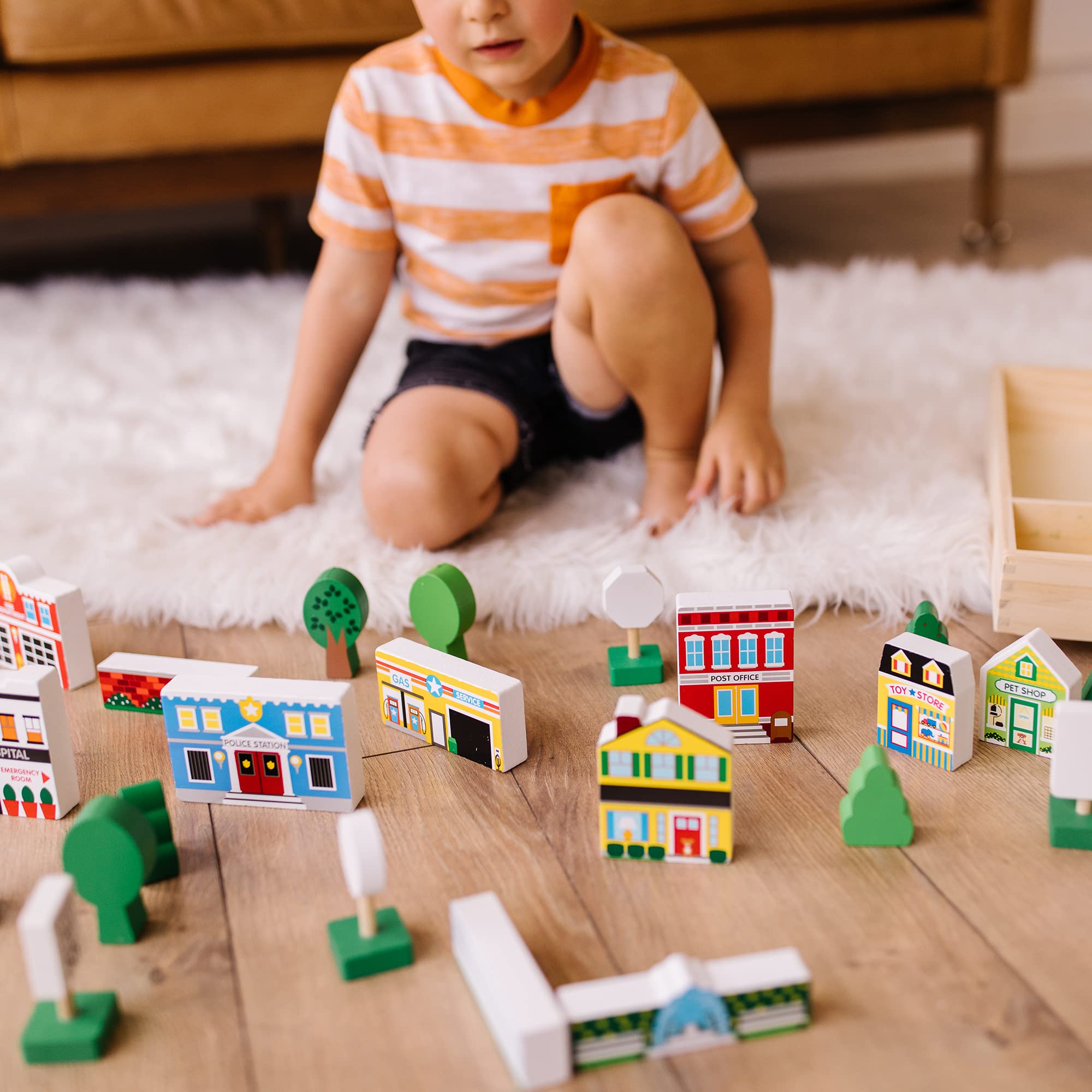 Melissa & Doug (FFP) - Pretend Play Wooden Town Play Set For Kids With Storage