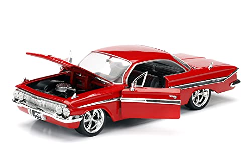Jada Toys Fast & Furious 8 1:24 Diecast - Dom's Chevy Impala Vehicle , Red