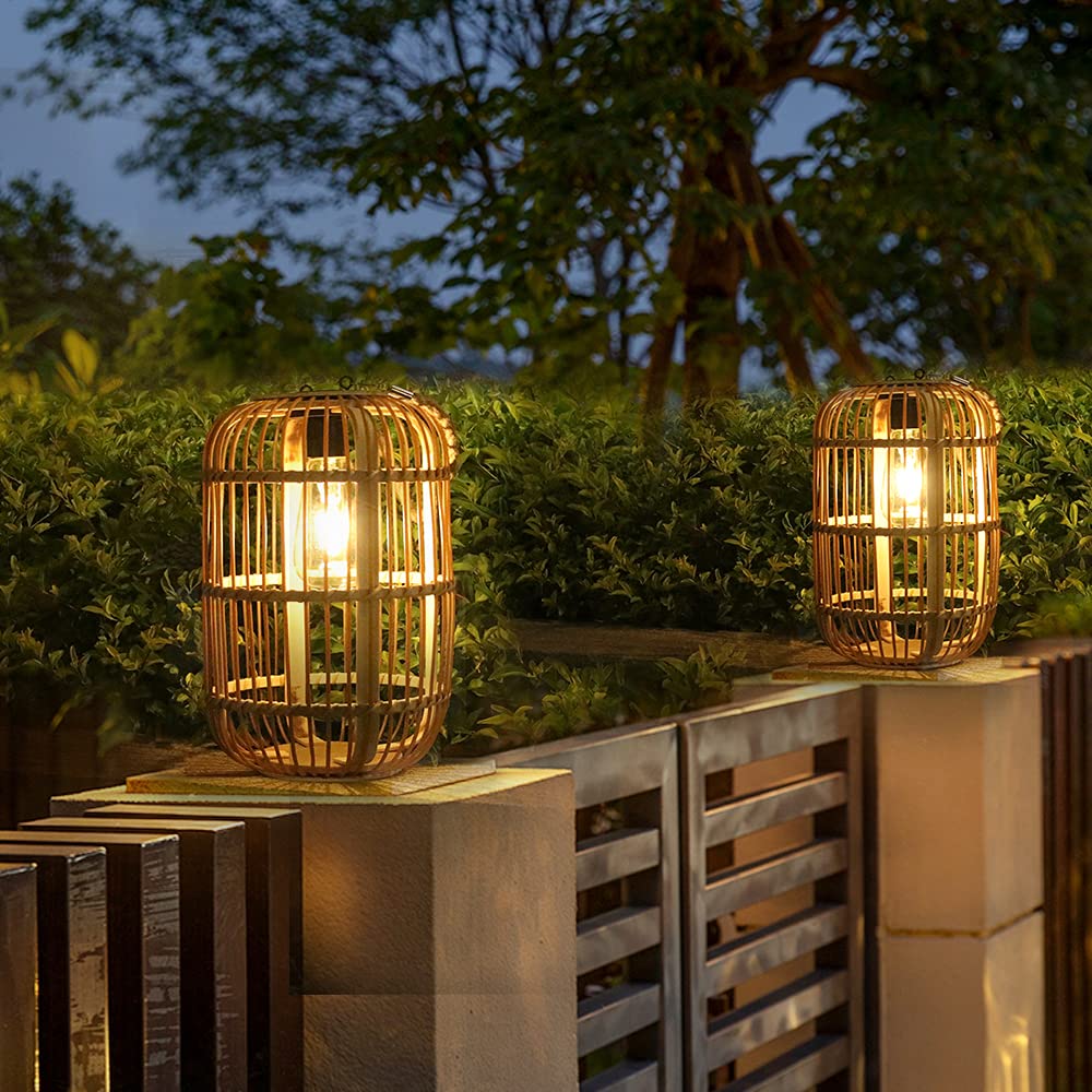 Outdoor Solar Lantern Hanging Light, Natural Rattan Solar Lantern with Handle Waterproof Decoration Table Lamp, Suitable for Patio Garden Decoration Solar Big Light, Edison Bulb, Auto On/Off