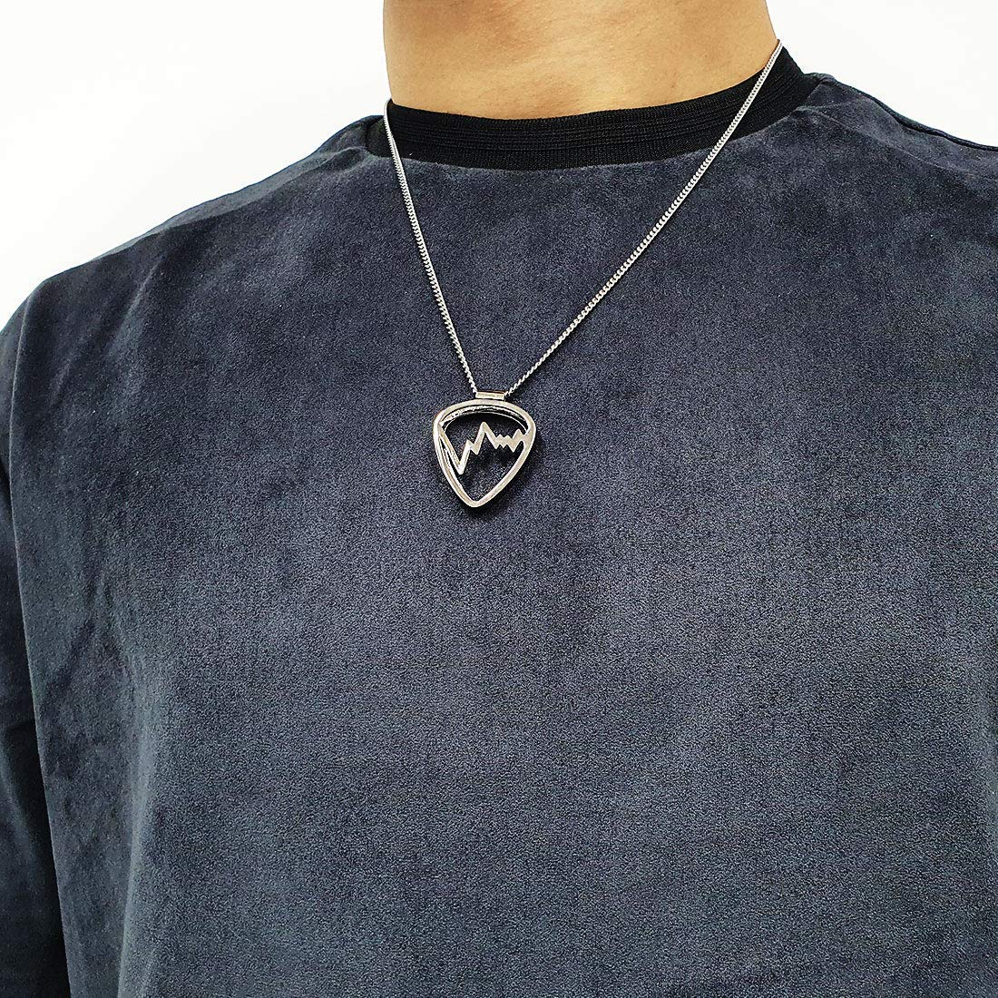 PICKRING Soundwave Shaped Guitar Pick Holder Necklace for Guitarists/guitar picks keeper storage pendant necklace stainless steel music lovers musicians gifts (Metal Black)