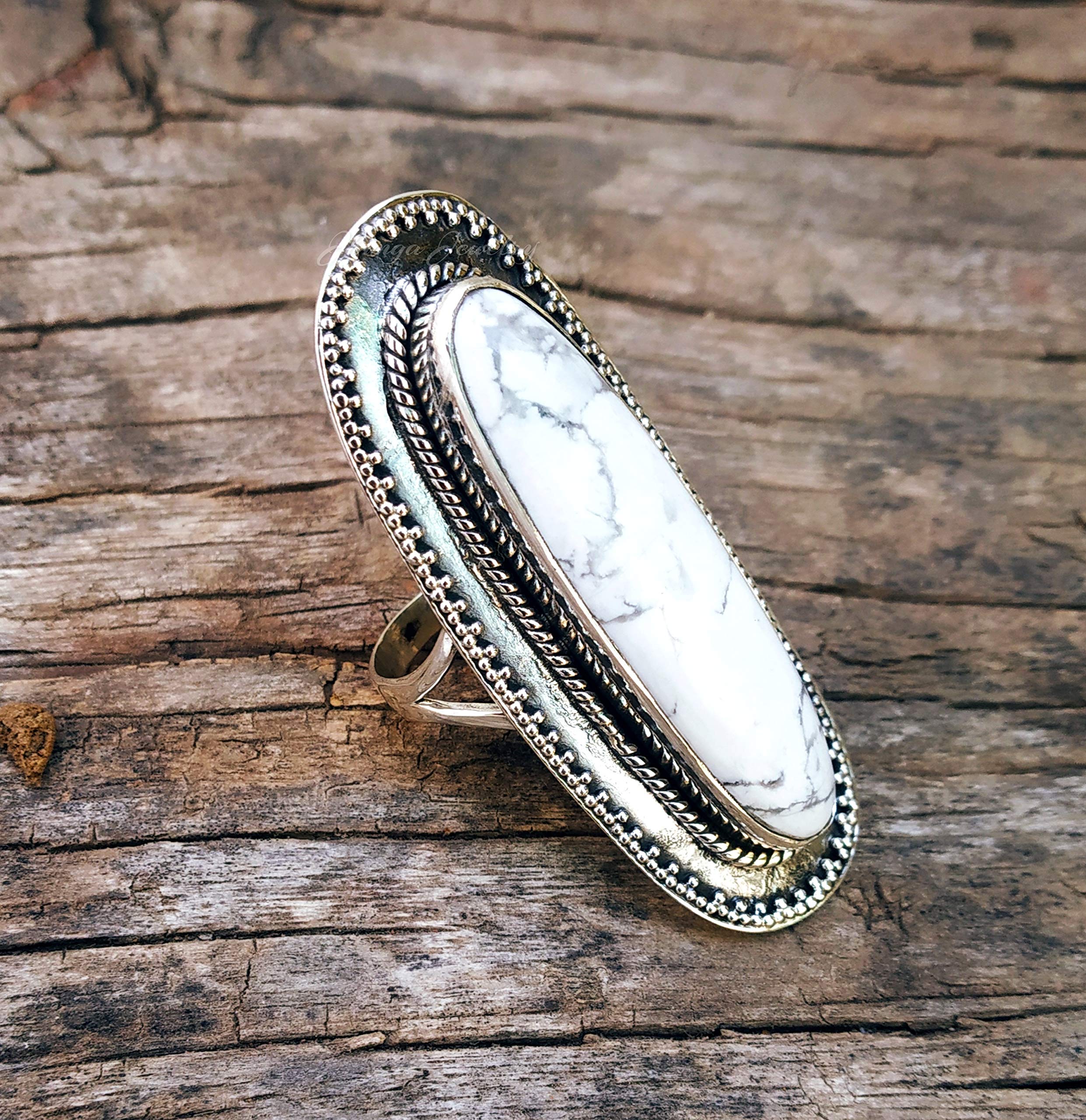 White Howlite Ring, Sterling Silver Ring, Antique Ring, Oval Shape Ring, Boho Style, Turquoise Howlite Ring, Promise Ring, Buffalo Ring, Bridesmaids Gift, Healing Crystal, Gypsy Ring, Vintage Style