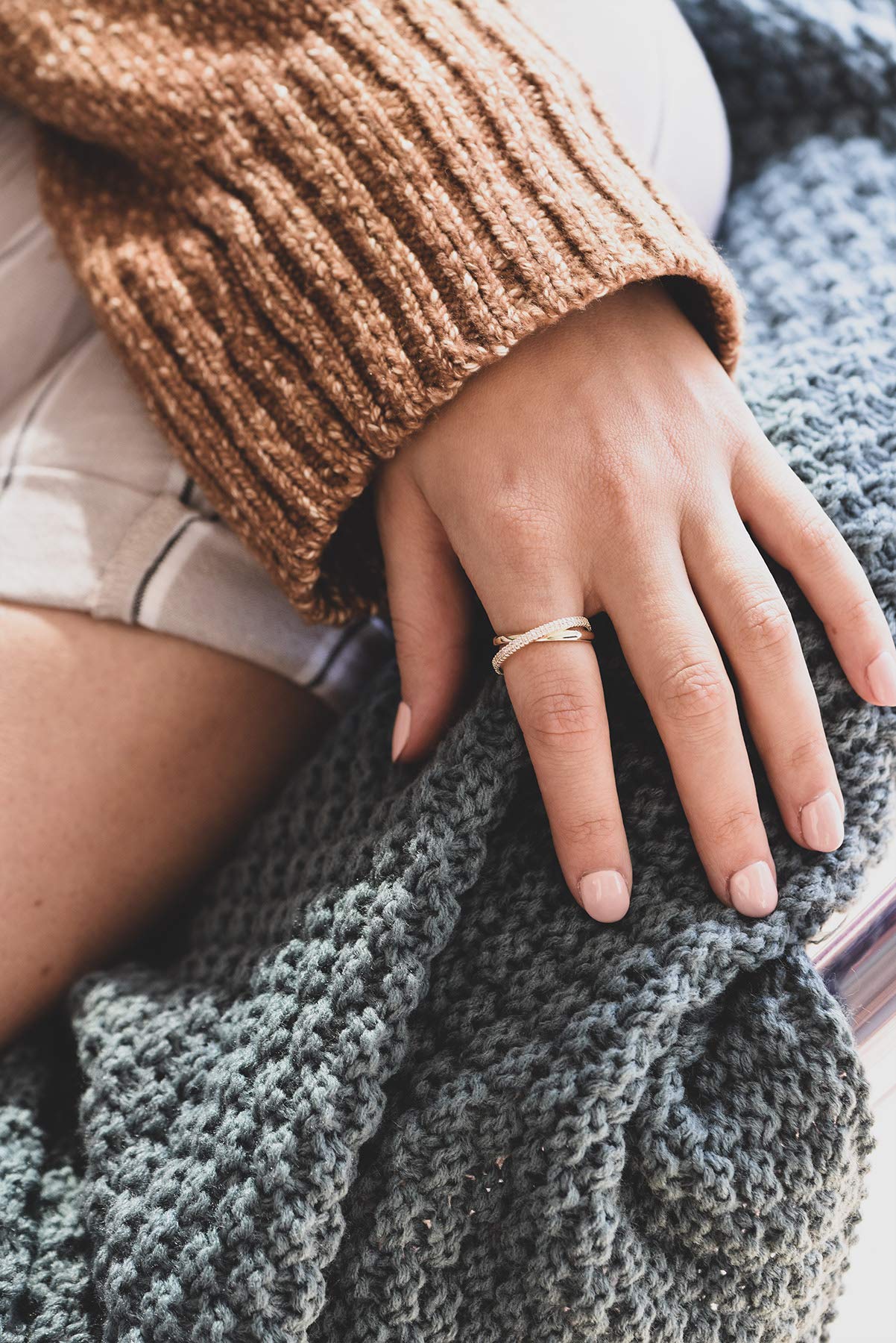BLOSSOM & HUE Interlocking Circles Ring | 18K Solid Plated | Gold X Ring | Double Gold Ring for Women