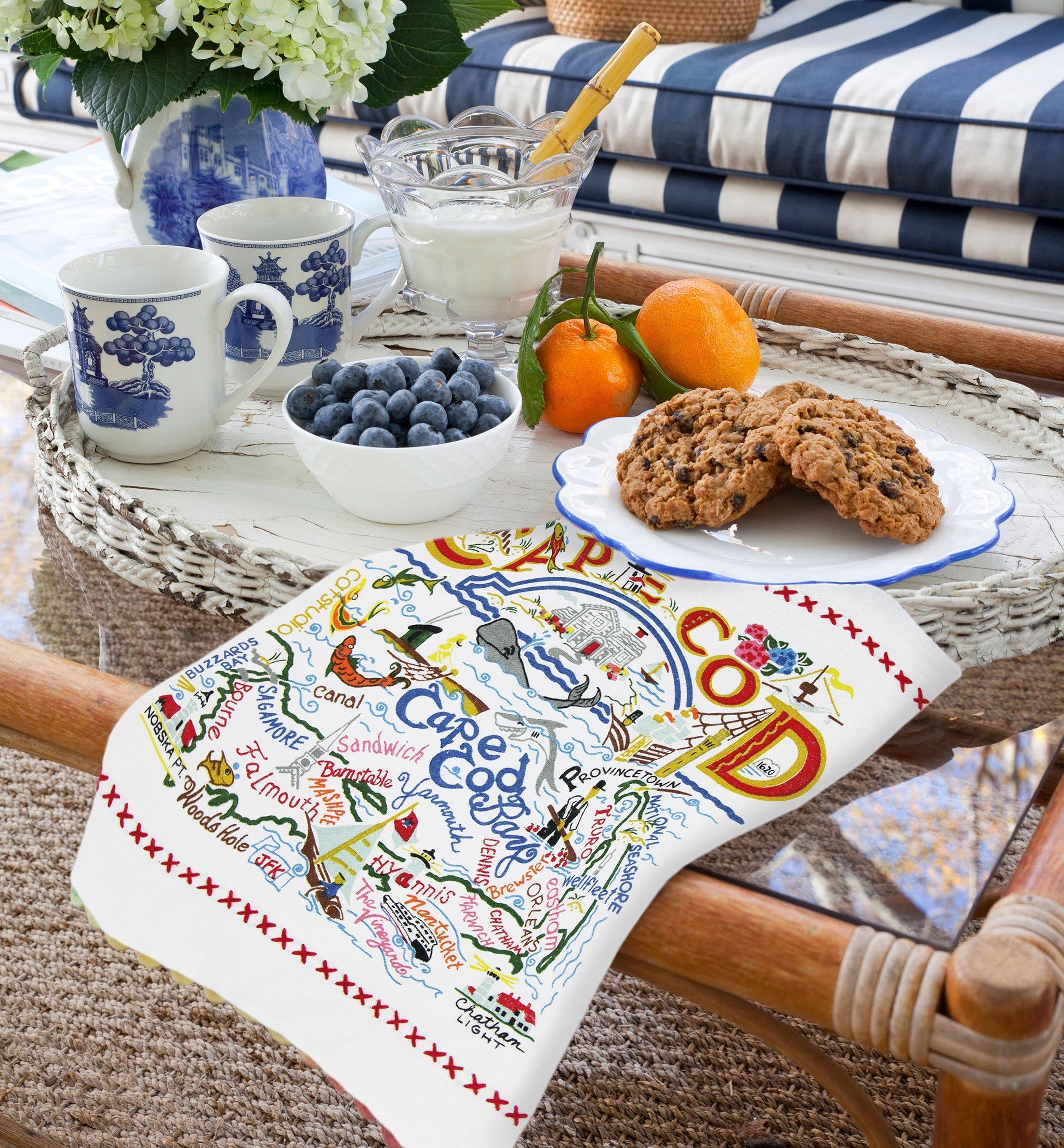 Catstudio Cape Cod Dish Towel - U.S. City Souvenir Kitchen and Hand Towel with Original Artwork - Perfect Tea Towel for Massachusetts Lovers, Travel Souvenir