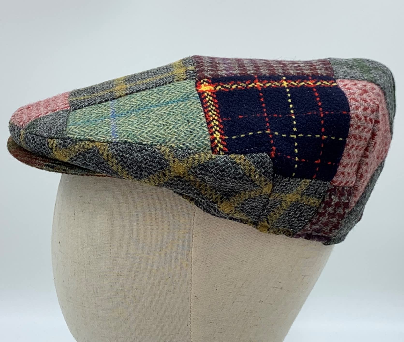 Celtic Weave Patch Tweed Flat Cap Also Called Irish Flat Hats Random Unique Colors Scally Cap for Men Driving Cap