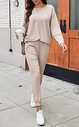 PRETTYGARDEN Women's 2023 Fall Fashion Outfits 2 Piece Sweatsuit Solid Color Long Sleeve Pullover Long Pants (Apricot,Medium)