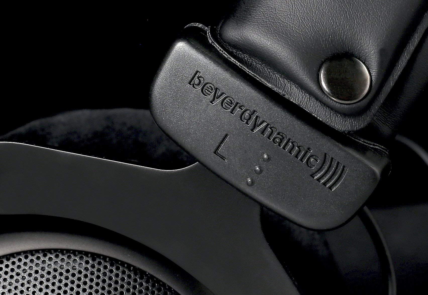 Beyerdynamic DT 880 PRO - 250 Ohm Semi-Open Studio Headphones (Limited Edition) (Renewed)