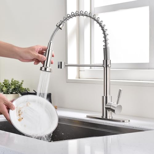 BZOOSIU Pull Down Sprayer Kitchen Faucet, Solid Brass Kitchen Sink Faucet with Deck Plate, Commercial Spring Single Handle Kitchen Faucet, Matte Black