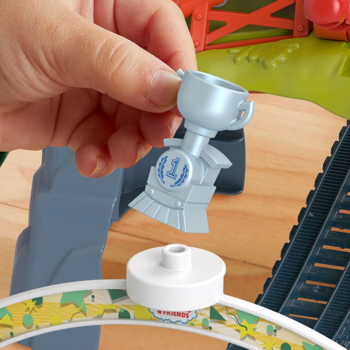 Thomas & Friends Diecast Toy Train Set Race for the Sodor Cup Track Playset with Thomas & Kana Engines for Pretend Play Kids Ages 3+ Years