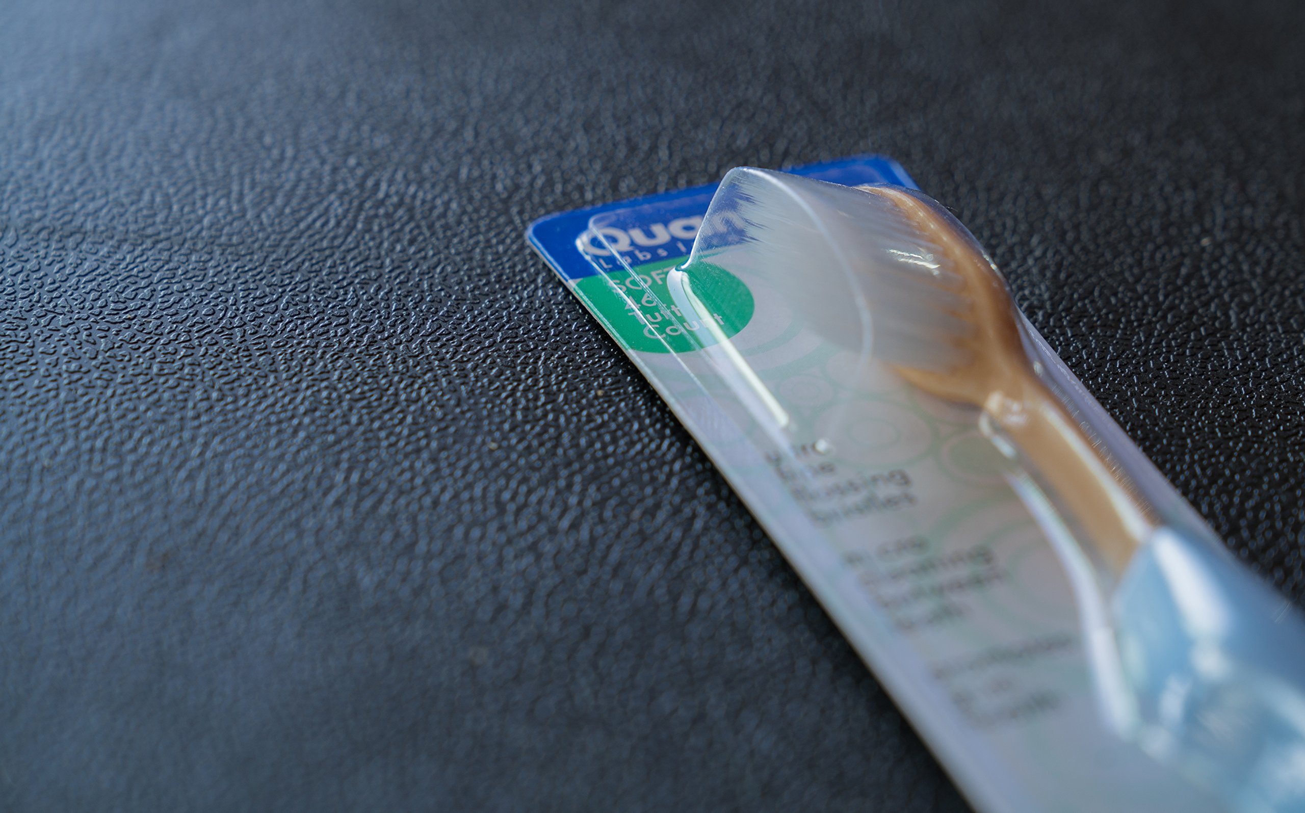 Quantum Euro-Tech Toothbrush