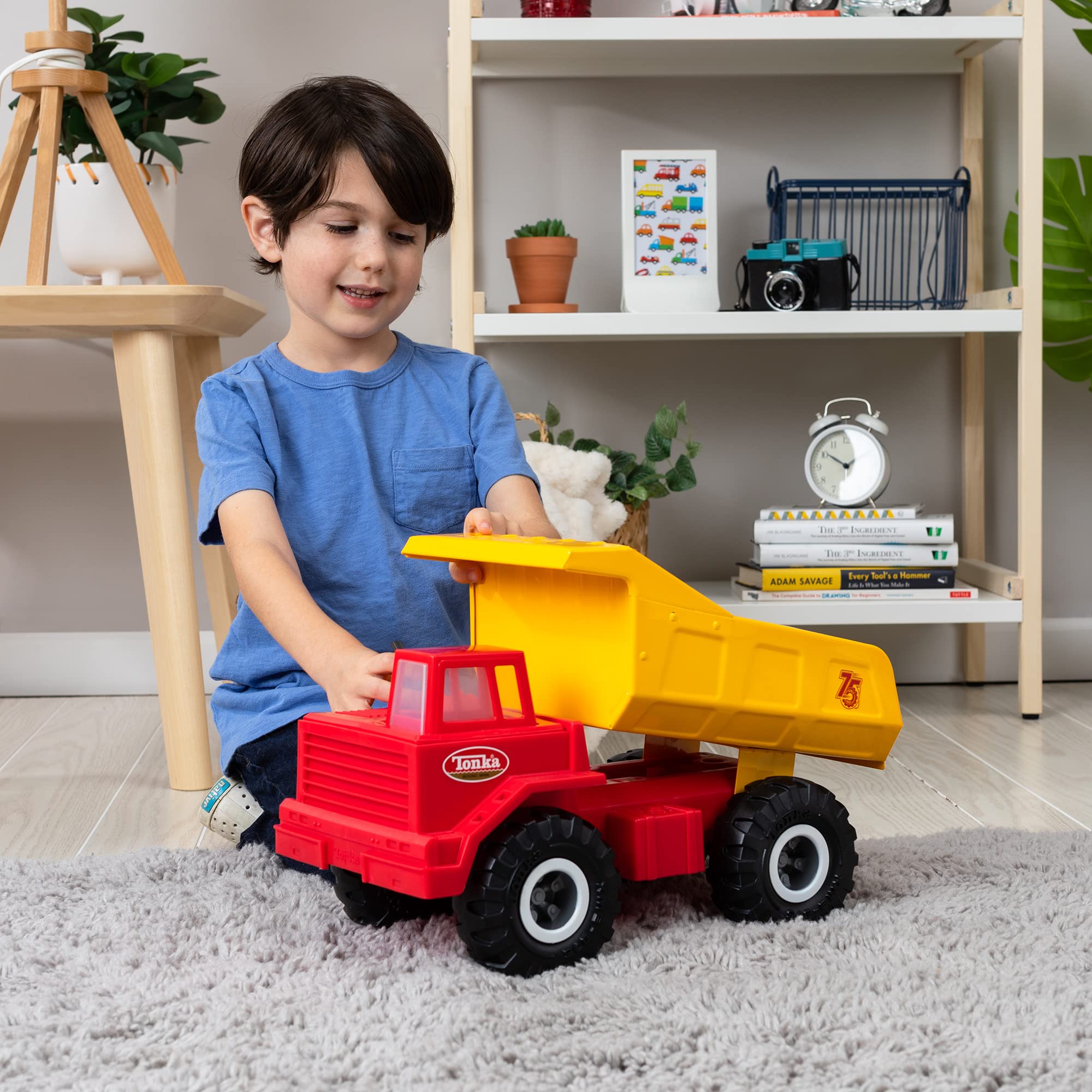 Tonka - Steel Classics, Commemorative 1968 Mighty Dump Truck, 75th Anniversary - Amazon Exclusive - Frustration-Free Packaging (FFP), Unisex Children