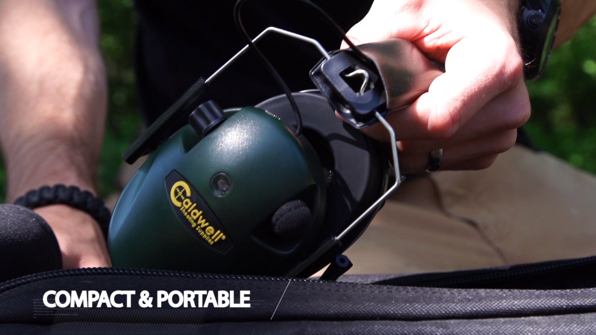 Caldwell E-MAX - ADULT Green - Low Profile Electronic 23 NRR Hearing Protection with Sound Amplification - Adjustable Earmuffs for Shooting, Hunting and Range