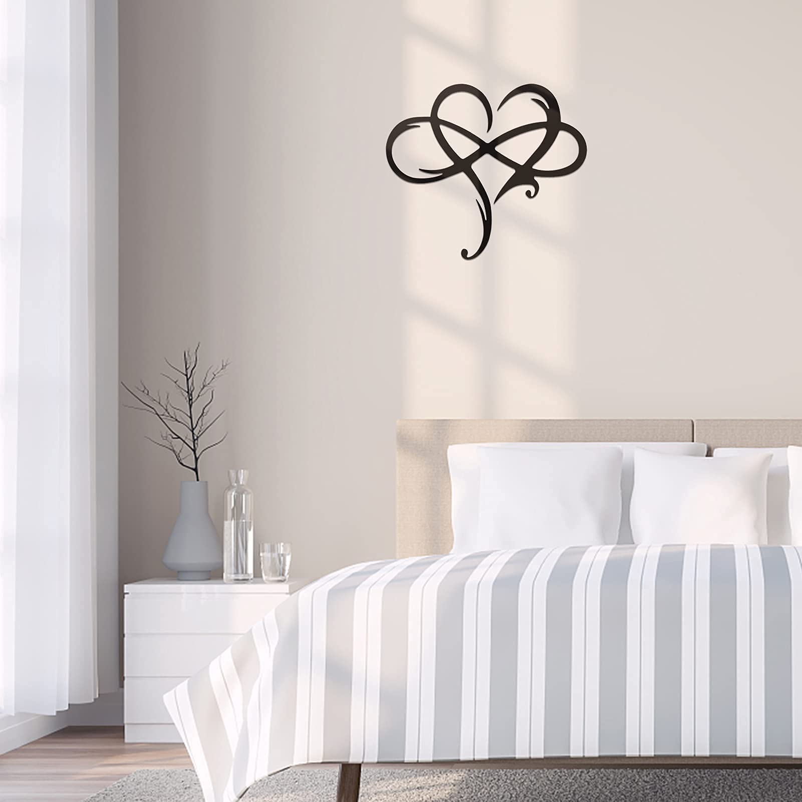 TOTOKA Infinity Heart Metal Wall Decor, Black Wall Decor,Metal Wall Art Heart Decor,Wall Art Heart Ornaments for Outdoor Garden Home Living Room Bedroom Decor