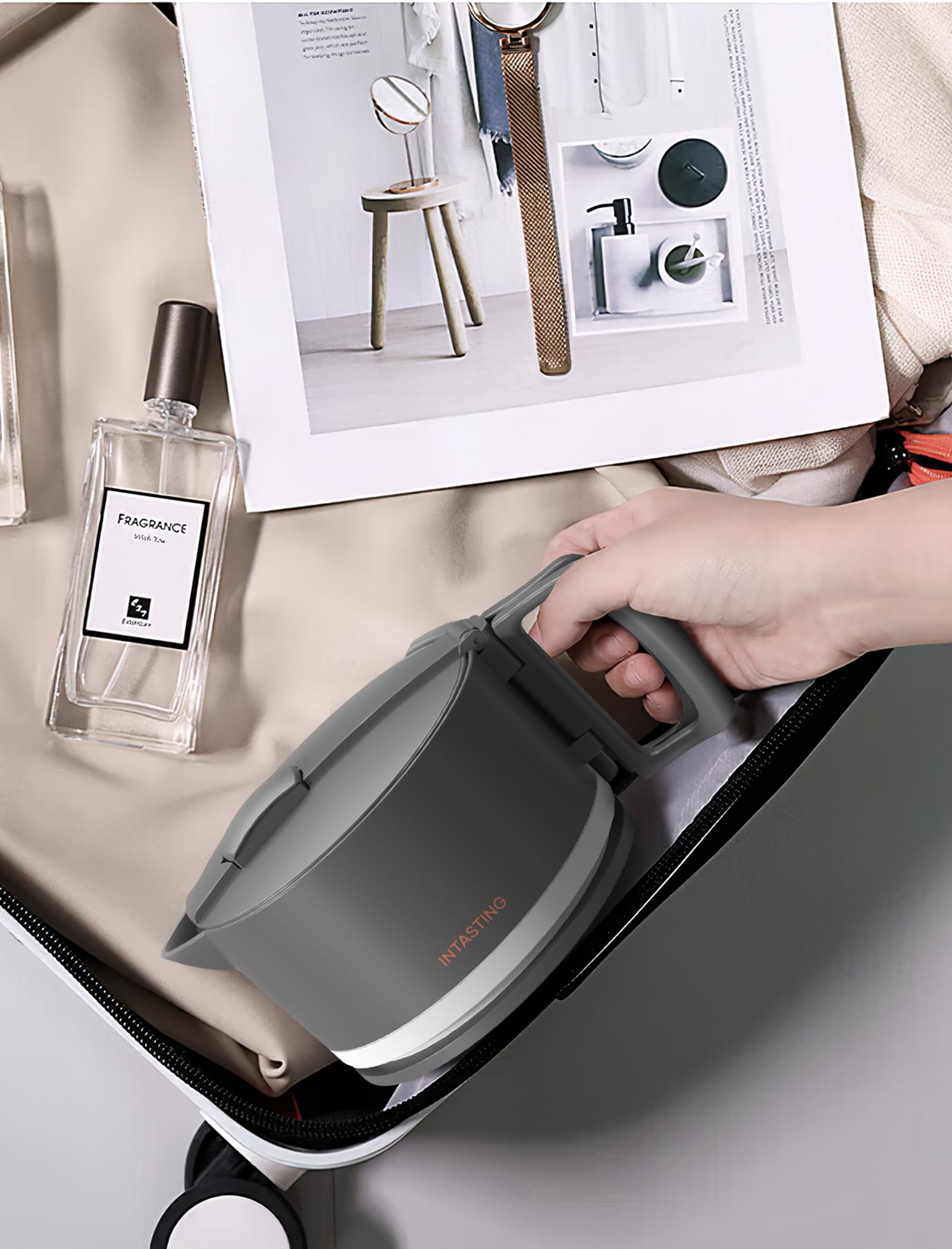 Foldable Travel Electric Kettle, 600ML Portable Water Boiler with 800w Power & Auto Shutoff, Compact BPA-Free Silicone Kettle for Tea, Coffee, Collapsible mini Kettle for Travel - Dark Grey