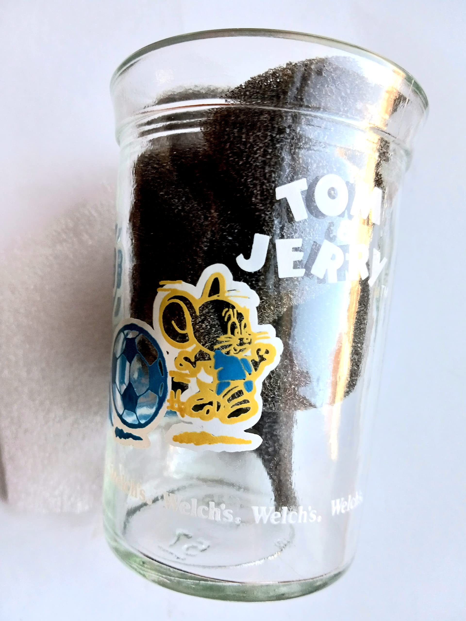 Vintage 1991 Tom And Jerry Playing Soccer Juice Glass