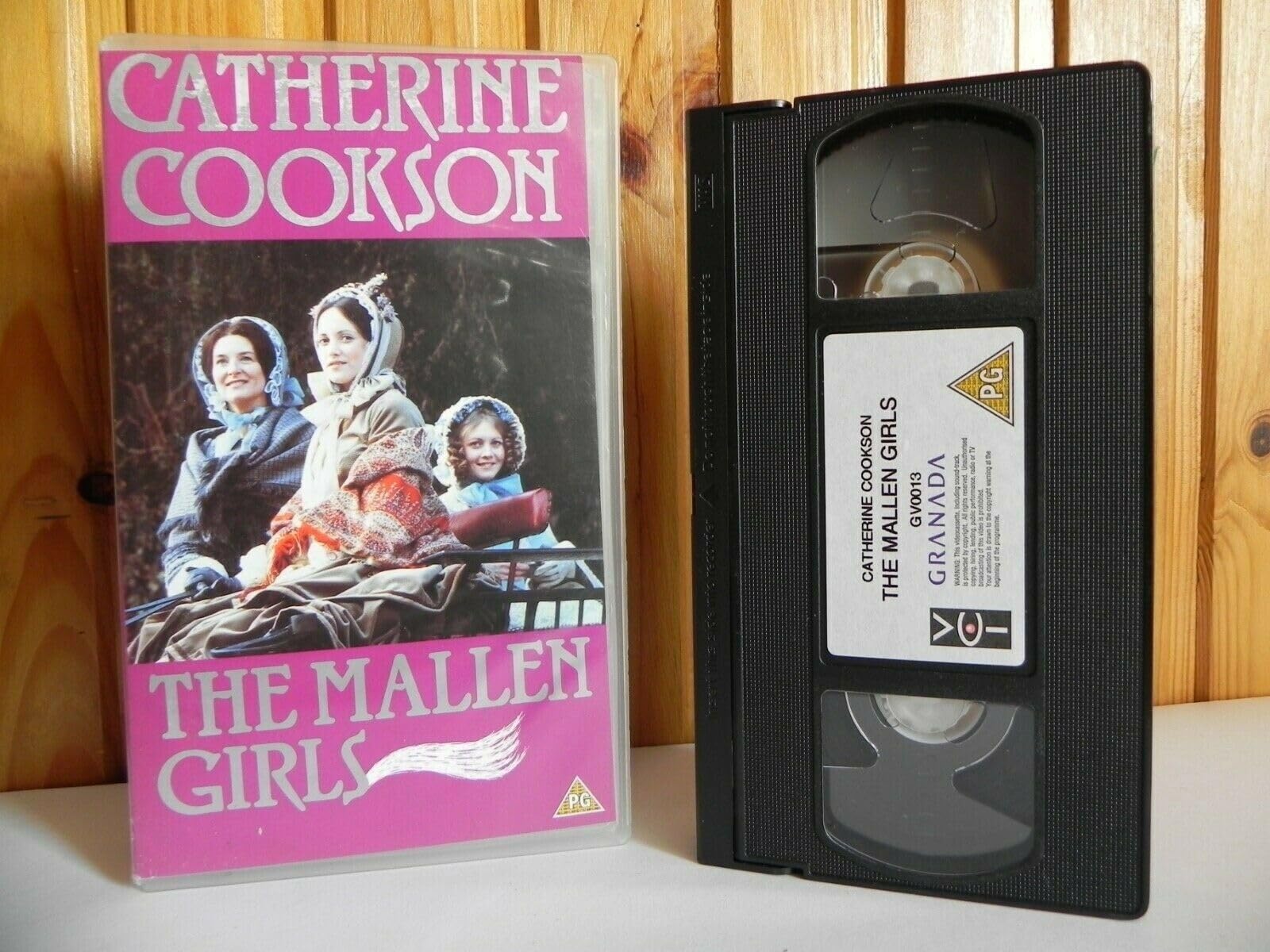 The Mallen Girls [VHS]
