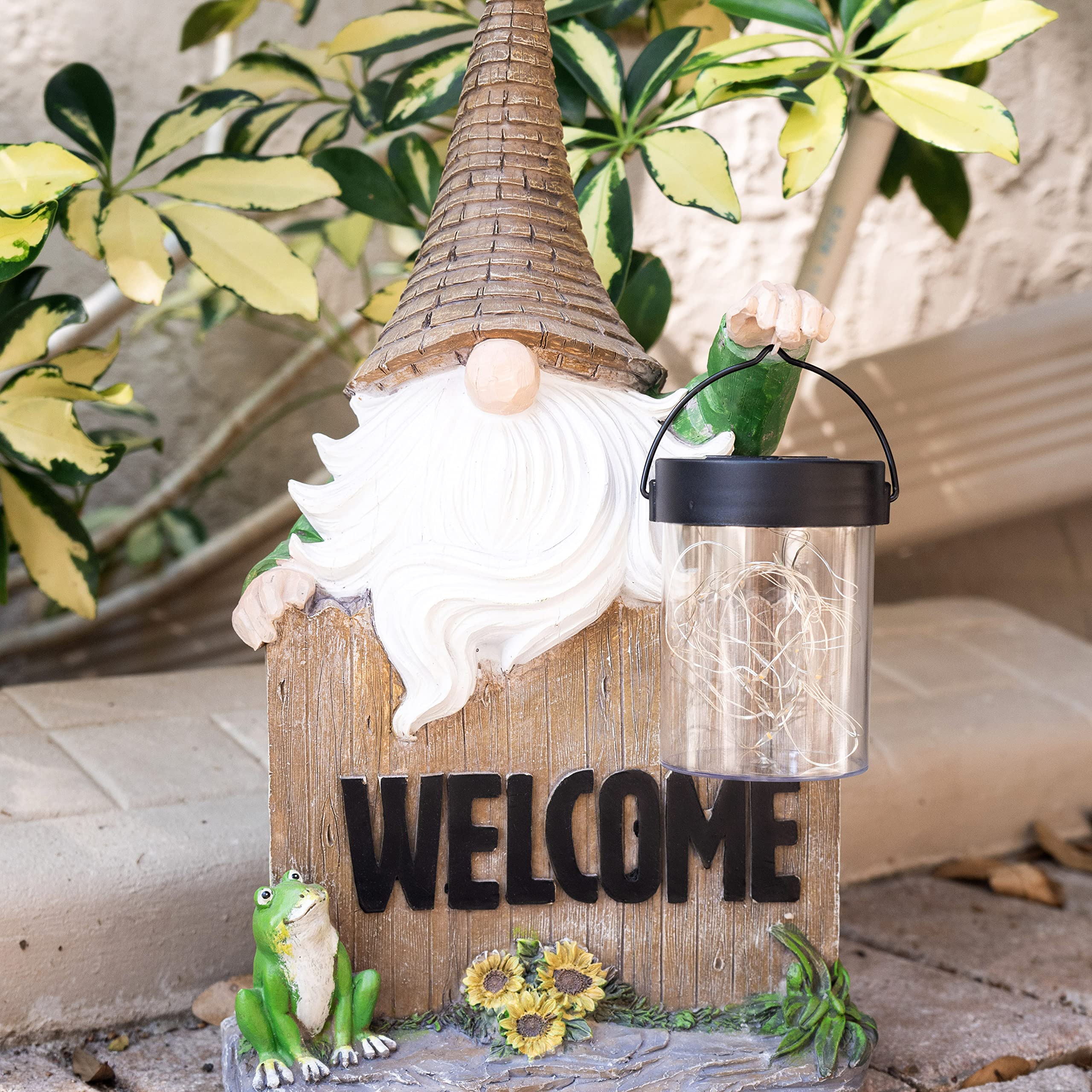 VP Home Welcome Gnome with Lantern and Frog Solar Powered LED Outdoor Decor Garden Light Welcome Gnomes Statues Outdoor Funny Figurine Decor for Outside Patio, Yard, Lawn