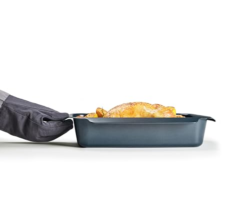 Joseph Joseph Nest Bakeware and Roasting Pan Set of 3, Stackable Oven Trays, Carbon Steel Baking Pans with Non-Stick Coating, Easy-Pull Handles, Organized Kitchen Storage