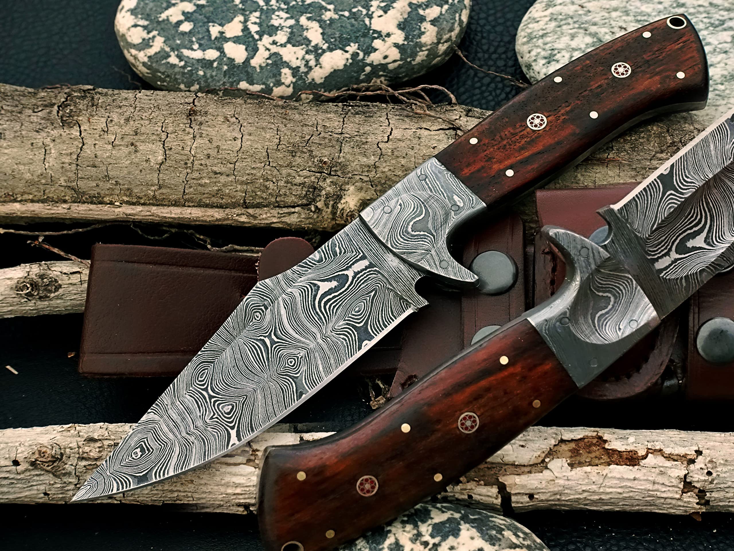 Damascus Steel Hunting Knife Fixed blade knife Damascus Bolster Walnut Wood Handle Mosaic Pin, Bush craft, Outdoor Camping, with Cowhide Leather Sheath β BW-4144
