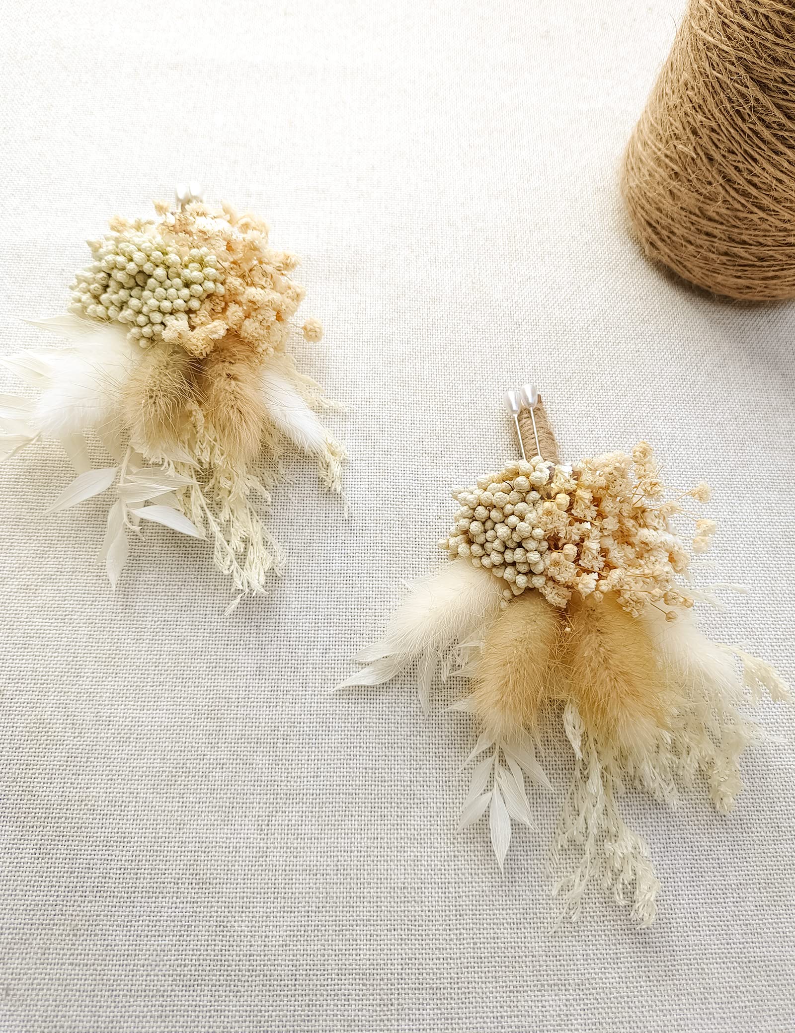 Dried Flowers Boutonnieres Set of 2 for Men Boho Fall Wedding Grooms Buttonhole Rustic Best Man Pampas Grass Dry Flower Decoration (Beige)
