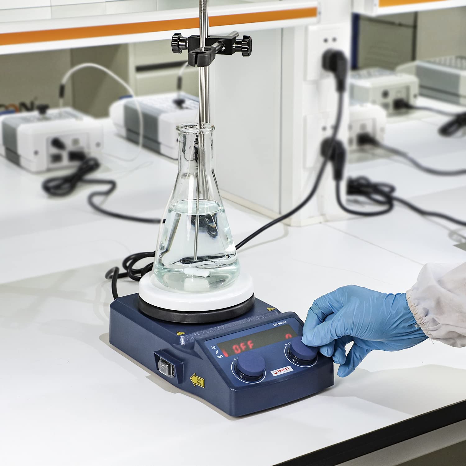 FOUR E'S SCIENTIFIC 5 Inch Magnetic Stirrer Hot Plate Max Temp 280℃/536°F | Max 5L Stirring Capacity | 100-1500RPM | 110V | Laboratory Hot Plate with Temp Probe Sensor & Stir Bar (Not Include Stand)