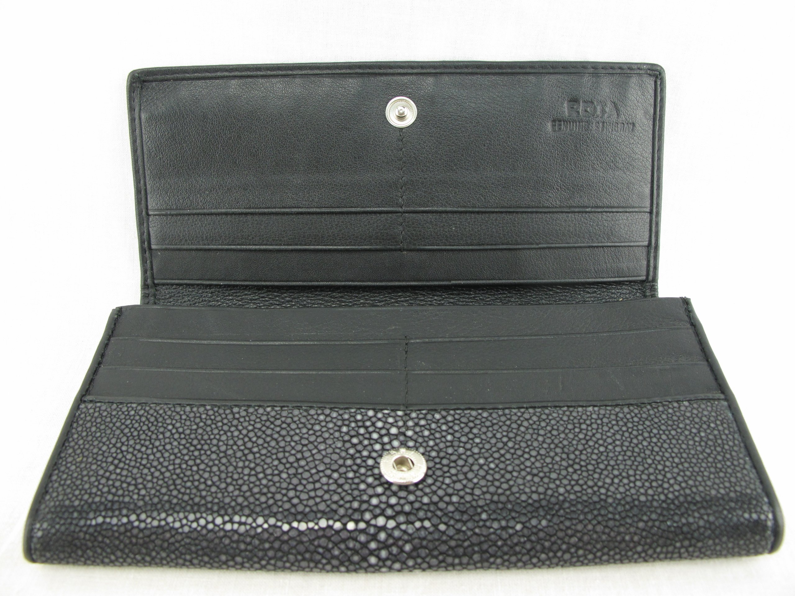 Pelgio Genuine Stingray Skin Leather Women's Clutch Wallet Purse (Polished Black)