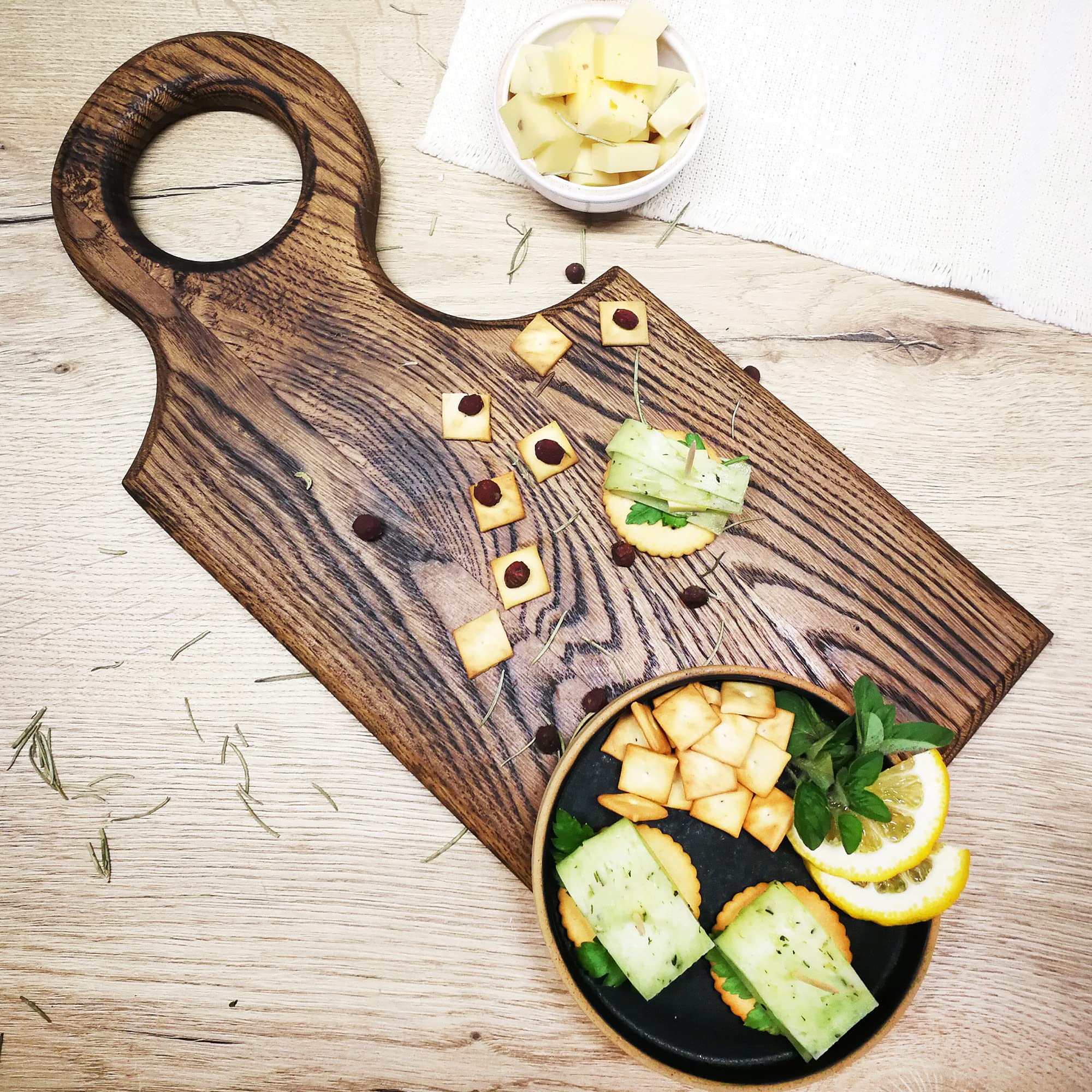 CUSINIUM Handcrafted Oak Serving Board CU-5
