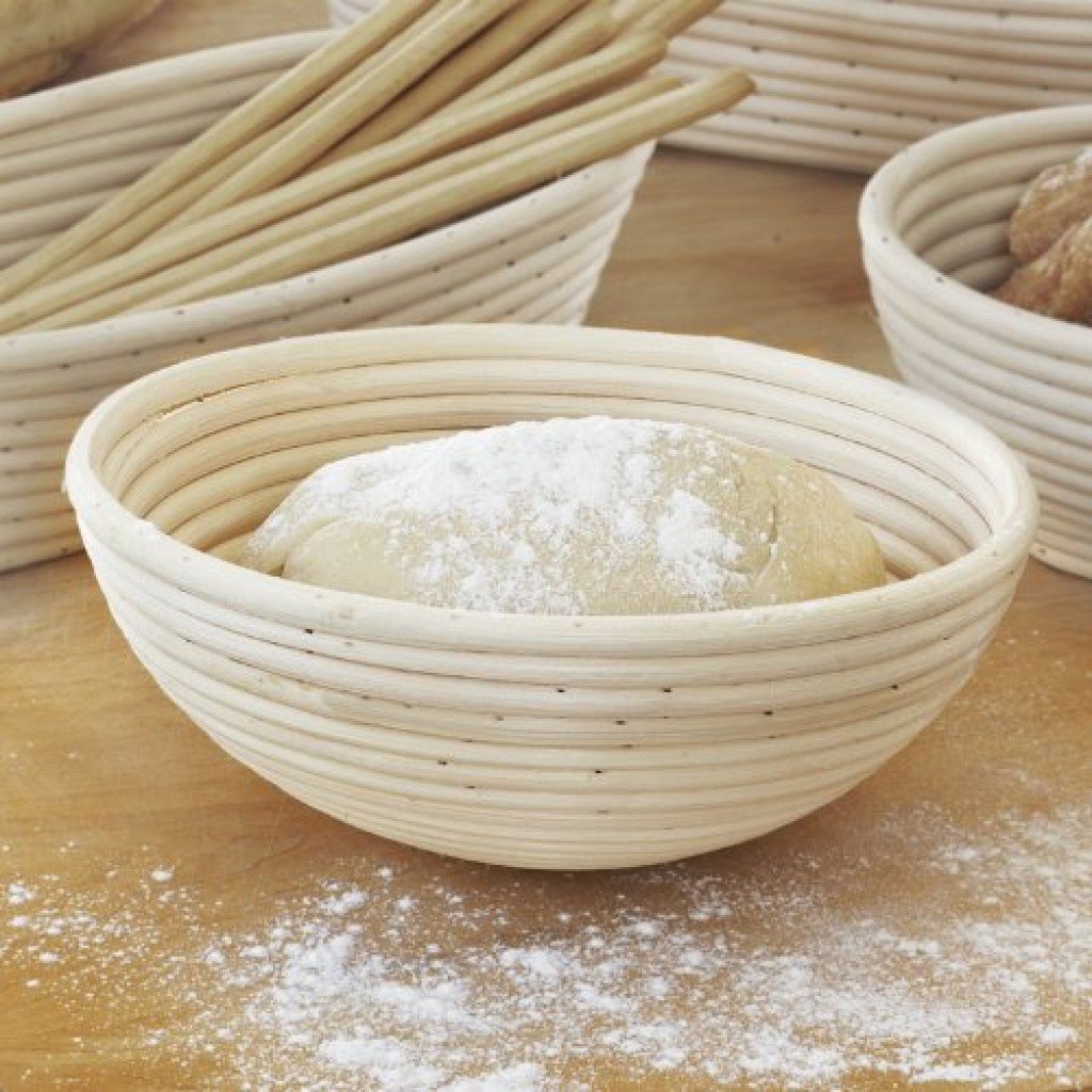 eoocvt 7 inch Round Banneton Brotform Bread Dough Proofing Rising Rattan Handmade Basket with Linen Liner Cloth - 18 x 9cm