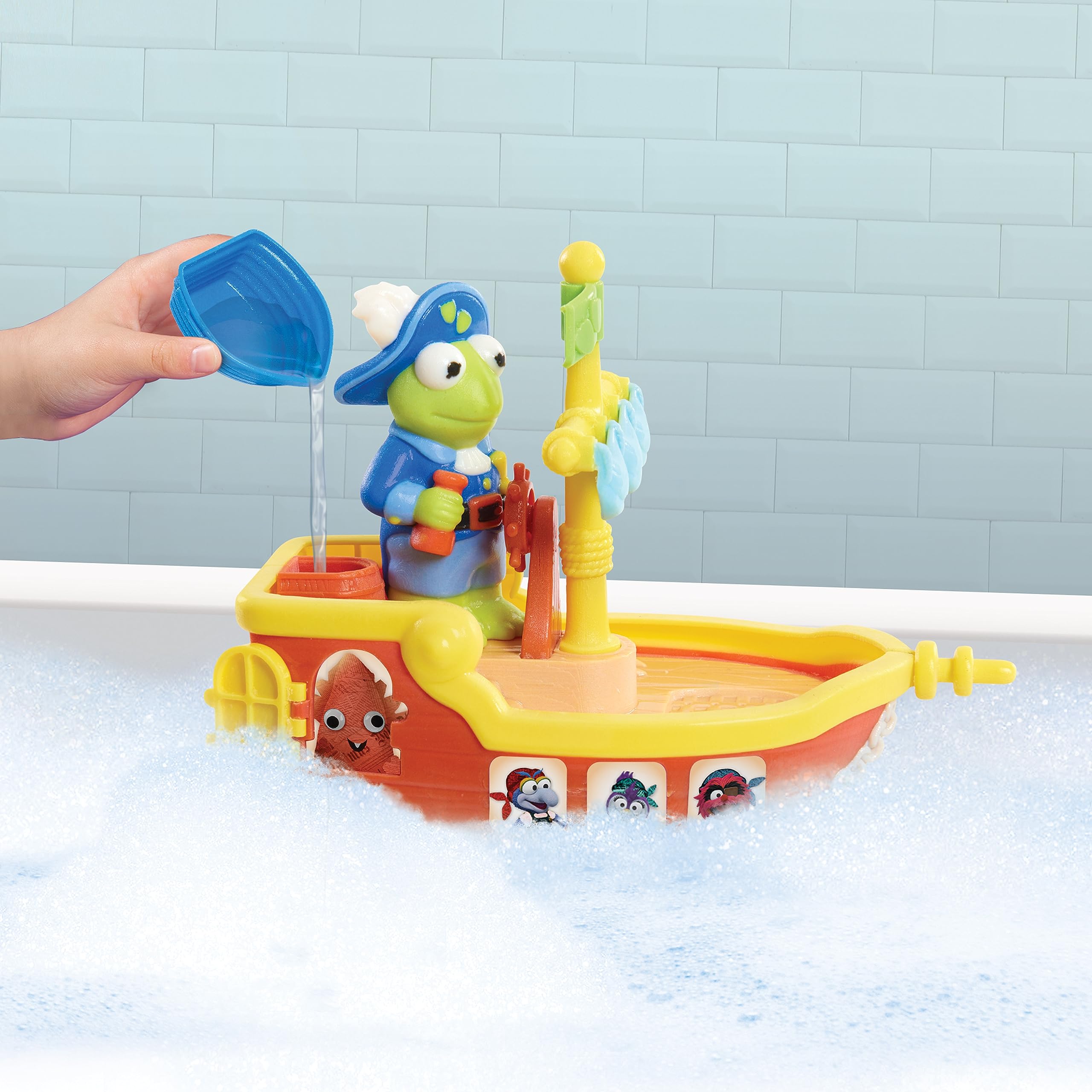 Just Play Disney Junior Muppet Babies Tub Time Cruiser with Kermit the Frog Figure, Bath Toy Boat, Officially Licensed Kids Toys for Ages 3 Up