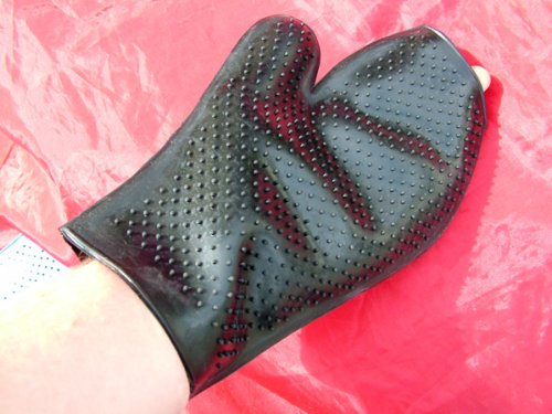 Weatherbeeta Roma Rubber Grooming Mitt Black