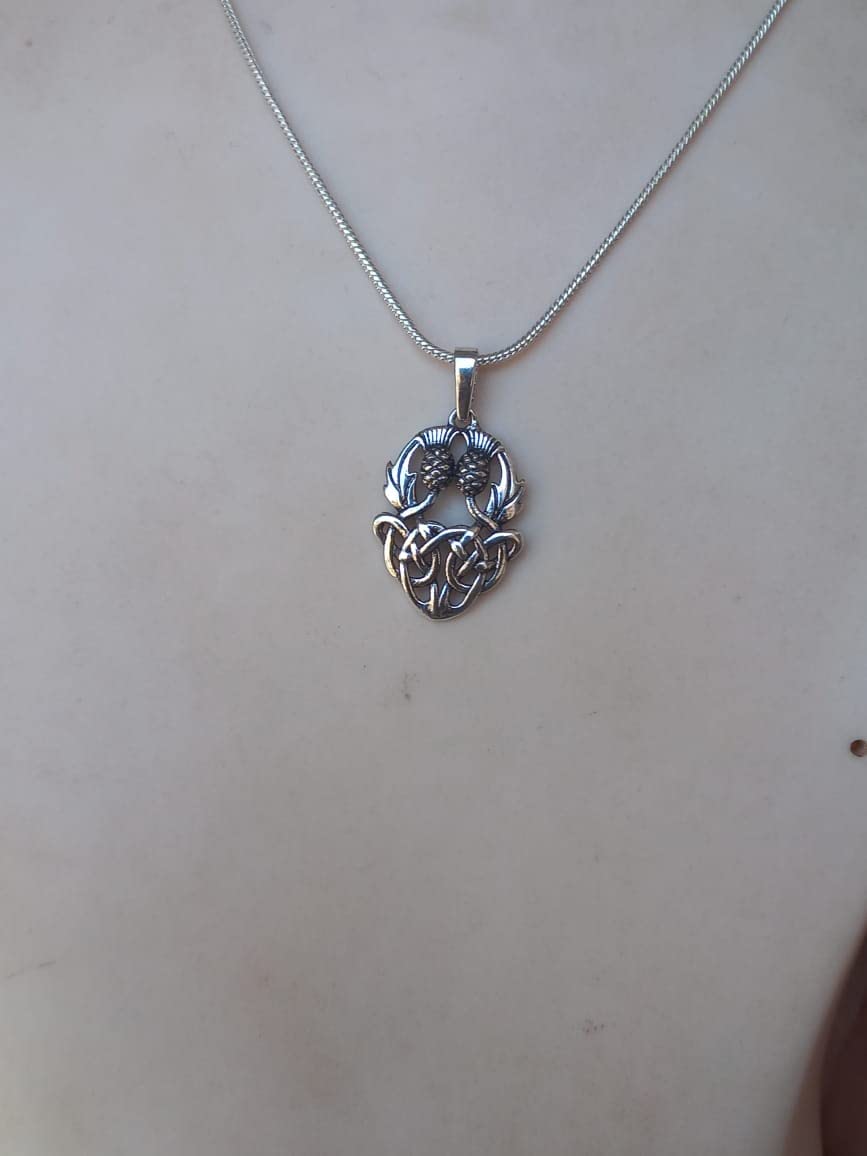 COMAT CRAFT Beautiful Scottish Thistly Cirsium Flower Scotland National Symbol Necklace 18"