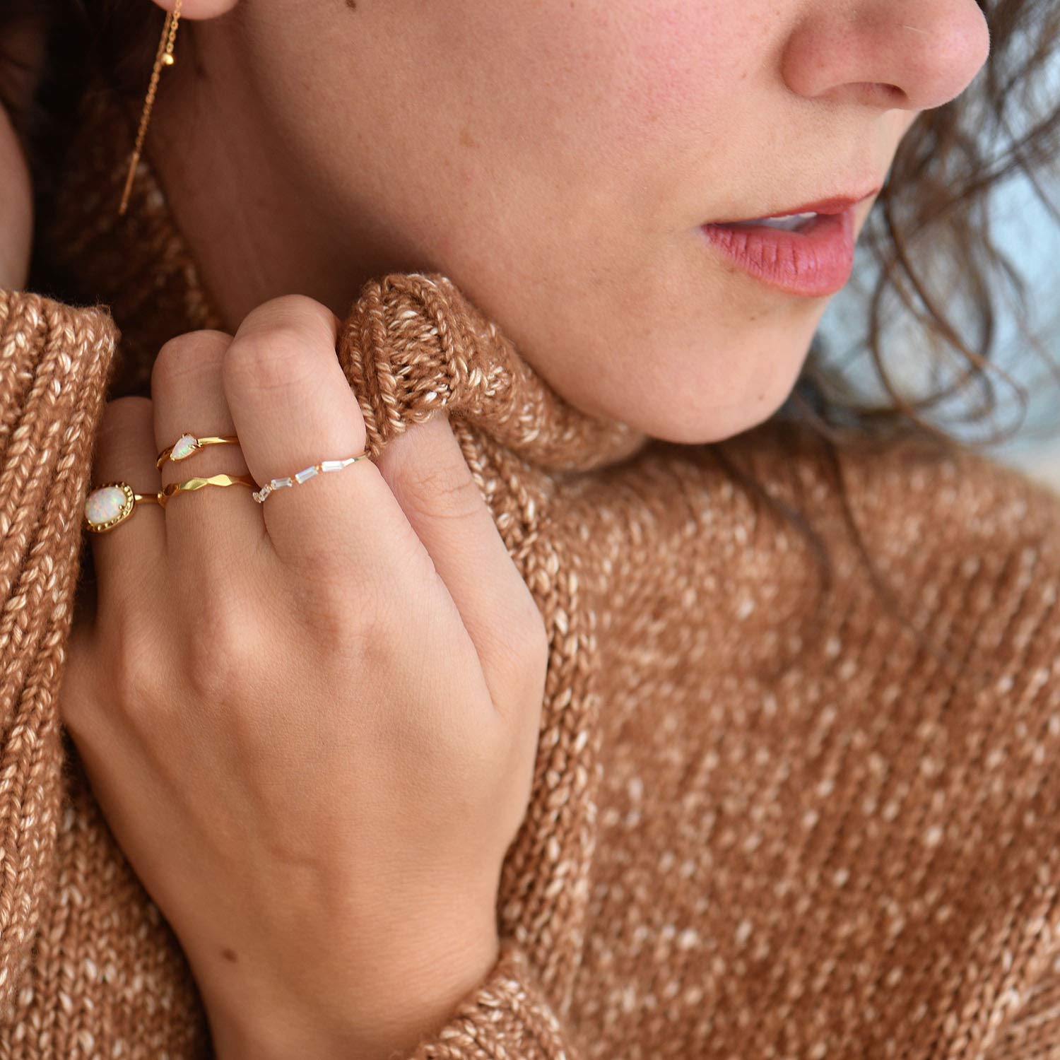 BLOSSOM & HUE Mini Baguette Eternity Band | Hypoallergenic 18K Gold Plated .925 | Dainty Gold Ring | Cluster CZ Baguette Stacking Ring