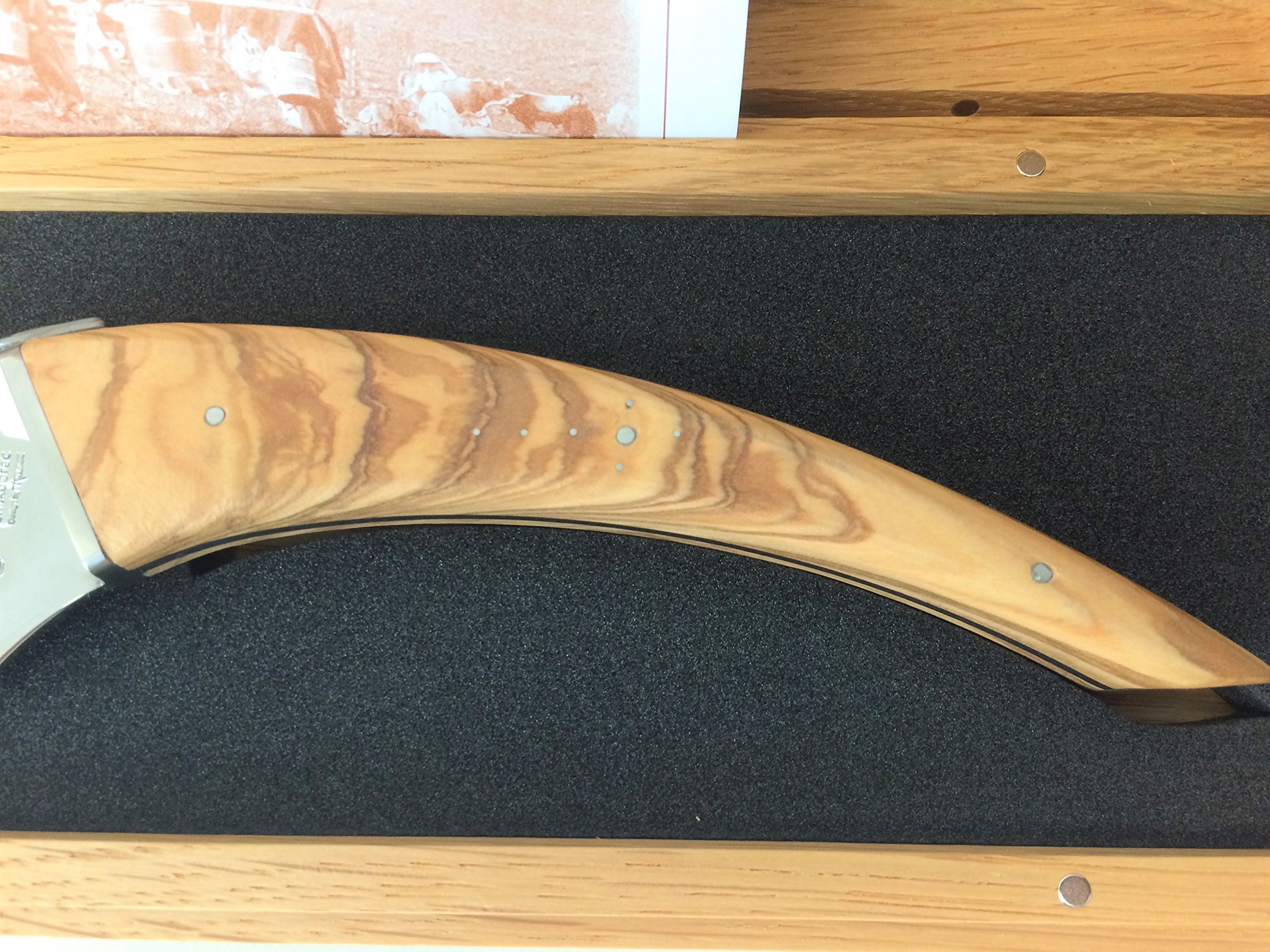 Laguiole en Aubrac Handmade Cheese Knife 'Le Buron' KMF99OLI/LZB1 Olivewood Handle