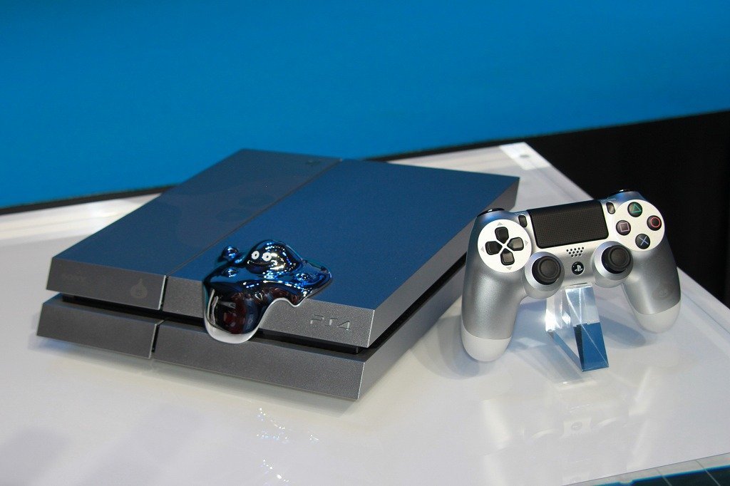 PlayStation4 Console 500GB Dragon Quest Metal Slime Edition Japan import