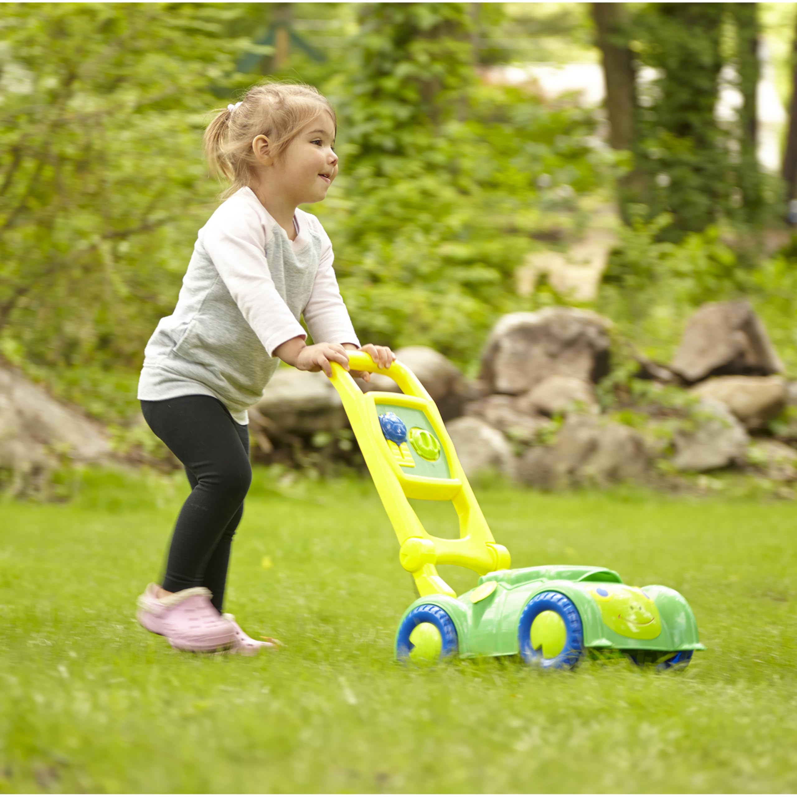 Melissa & Doug Sunny Patch Snappy Turtle Lawn Mower - Pretend Play Toy for Kids - Turtle-Themed Pretend Kids Lawn Mower Developmental Push Toy For Toddlers