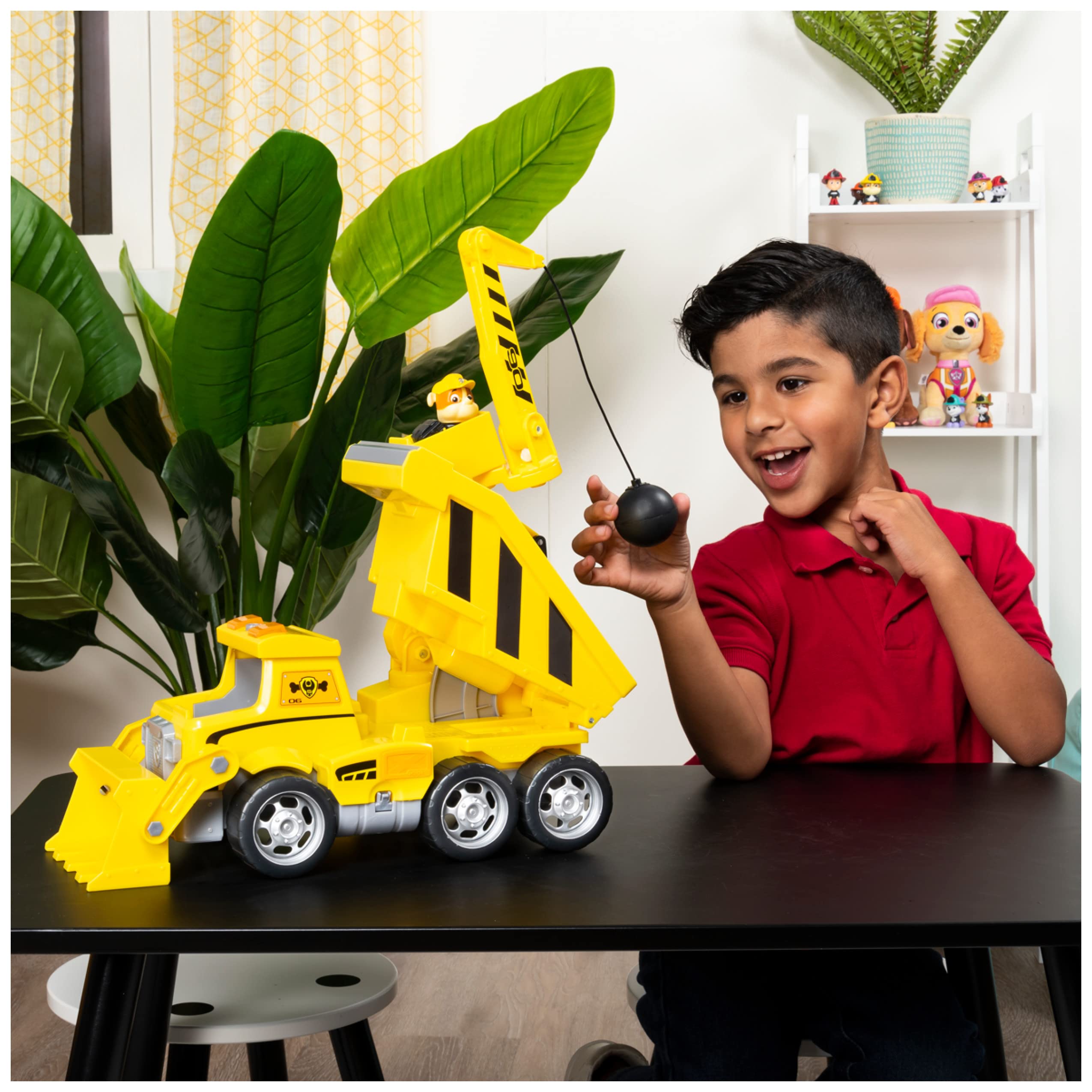 Paw Patrol, Ultimate Rescue Construction Truck with Lights, Sound and Mini Vehicle, for Ages 3 and Up