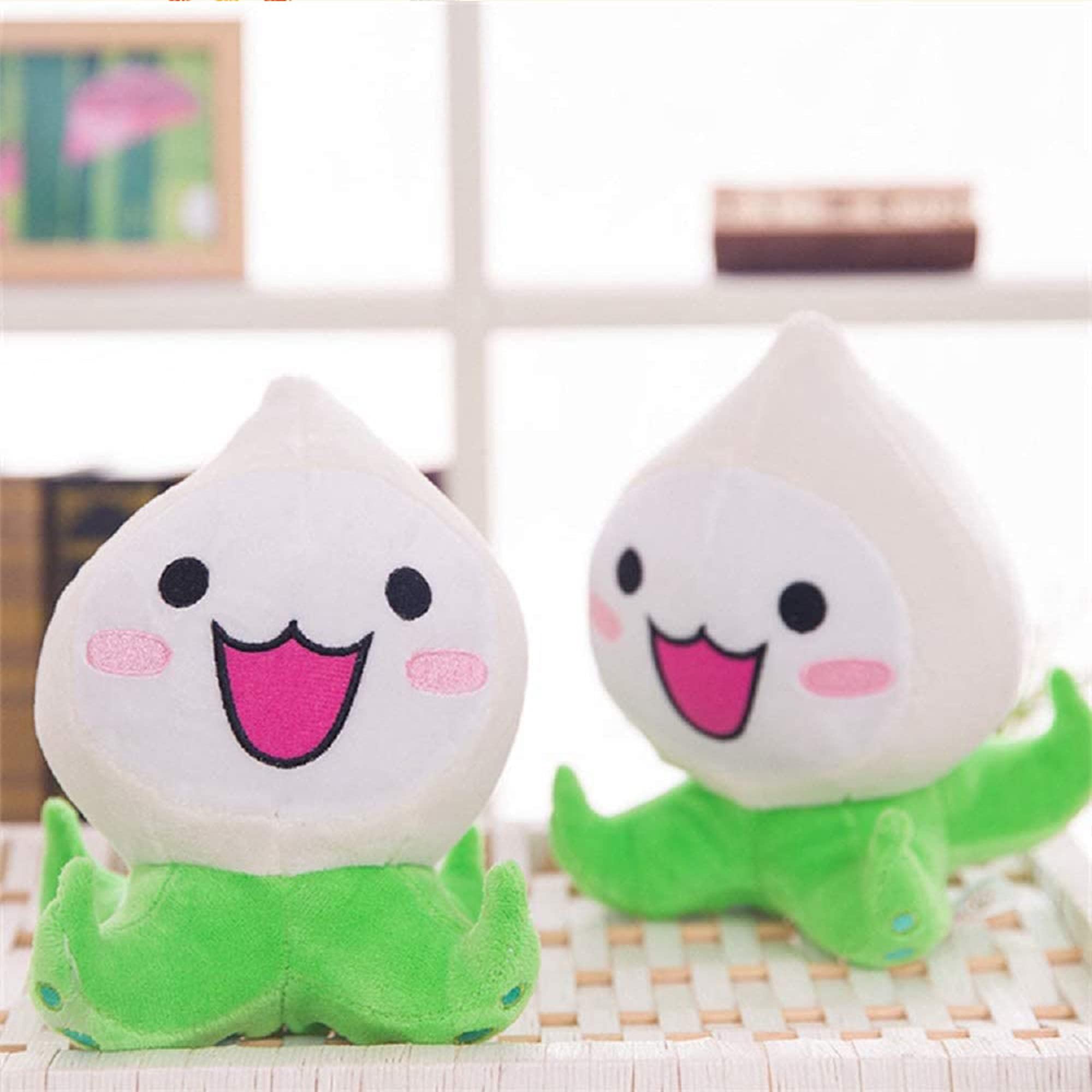 IUTOYYE Onion Plush Doll Stuffed Plush Toy Cute Soft Toy Home Sofa Pillow Decor Collectible Vocal Plush Toy