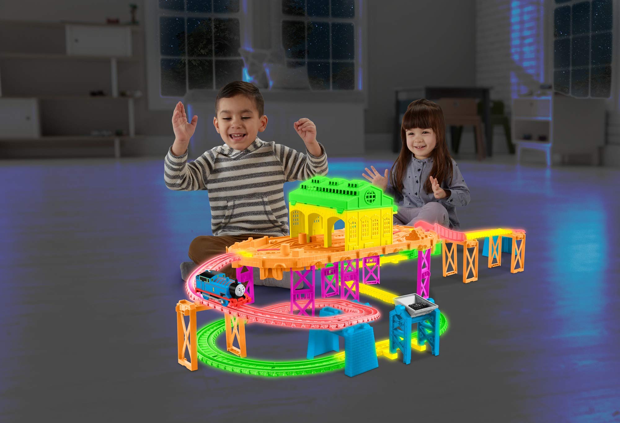 Thomas & Friends FJL41 Kids' Toy Vehicle Playsets, Multicolour