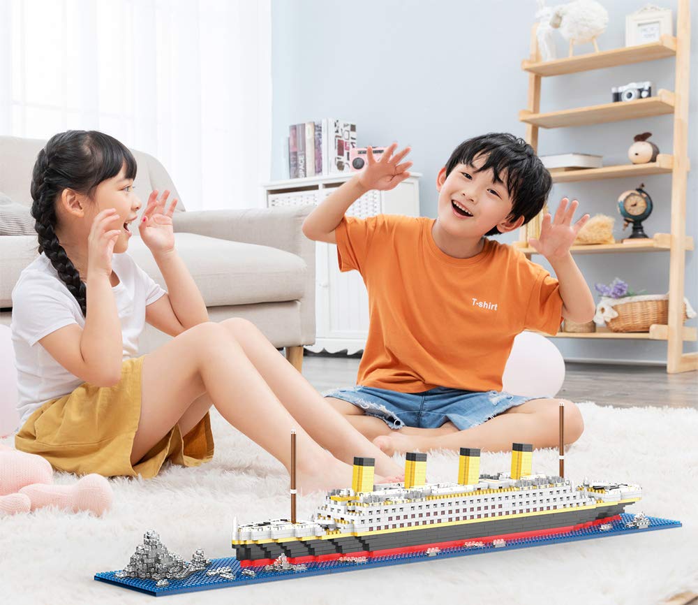 Titanic Architecture Toys Set Micro Mini Building Model Kit for Adults and Kids Age of 14+ 1872 Pieces
