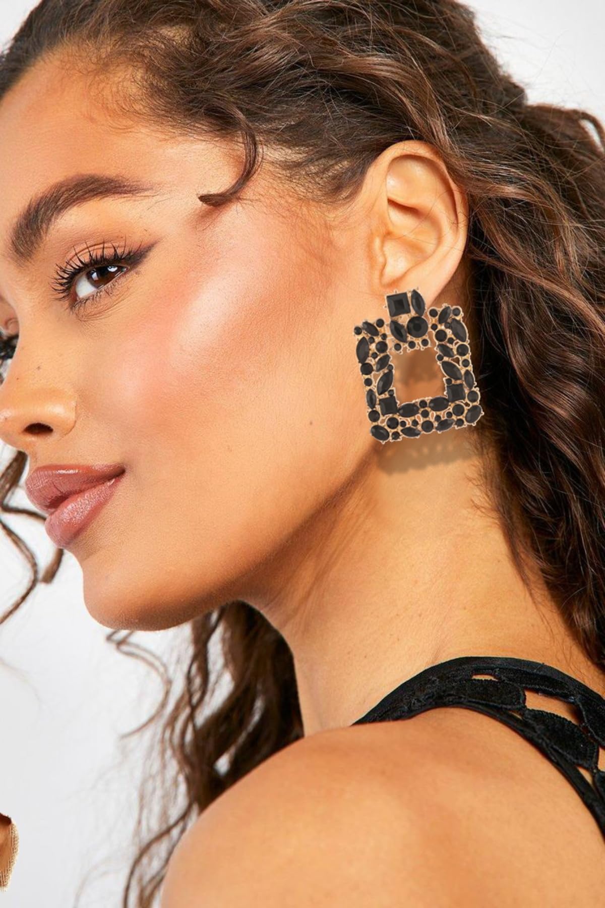 Black Vintage Rhinestone Square Statement Earrings Sparkly Geometric Crystal Drop Dangle Earrings Fashion Jewelry Gift for Women