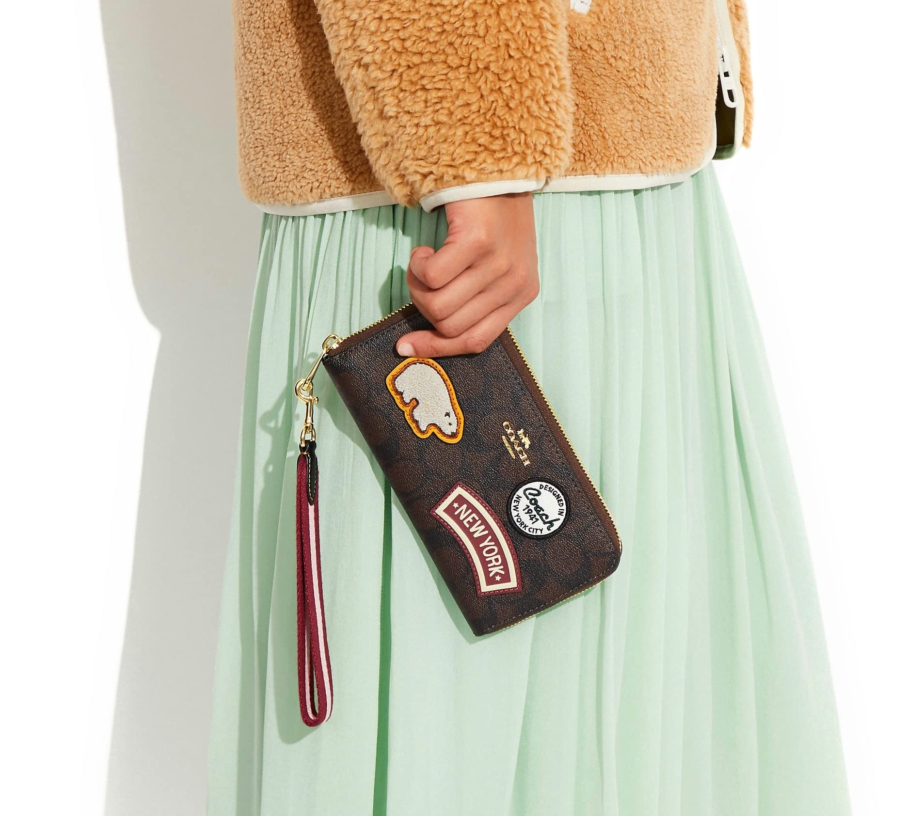 COACH LONG ZIP AROUND WALLET IN SIGNATURE CANVAS WITH SKI PATCHES CE678